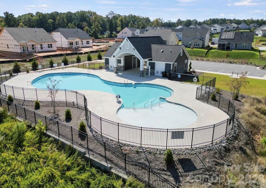 Photo 2 of 6411 Ludell Lane, Charlotte, NC