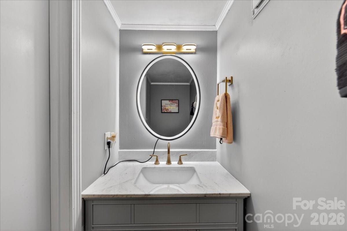 Photo 19 of 8007 Horse Chestnut Lane, Charlotte, NC