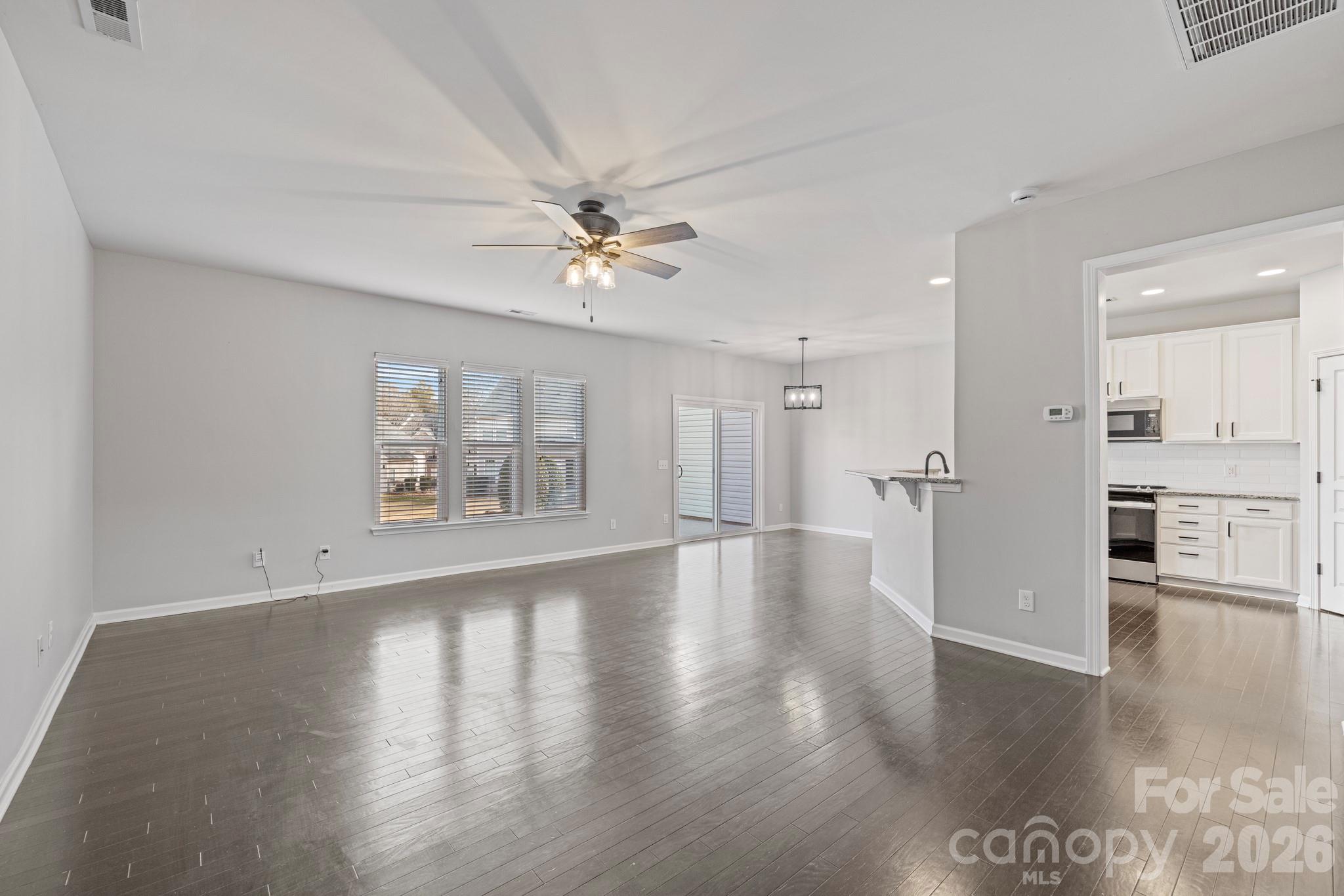 4364 Park South Station Boulevard, Charlotte, NC - photo 7 of 30