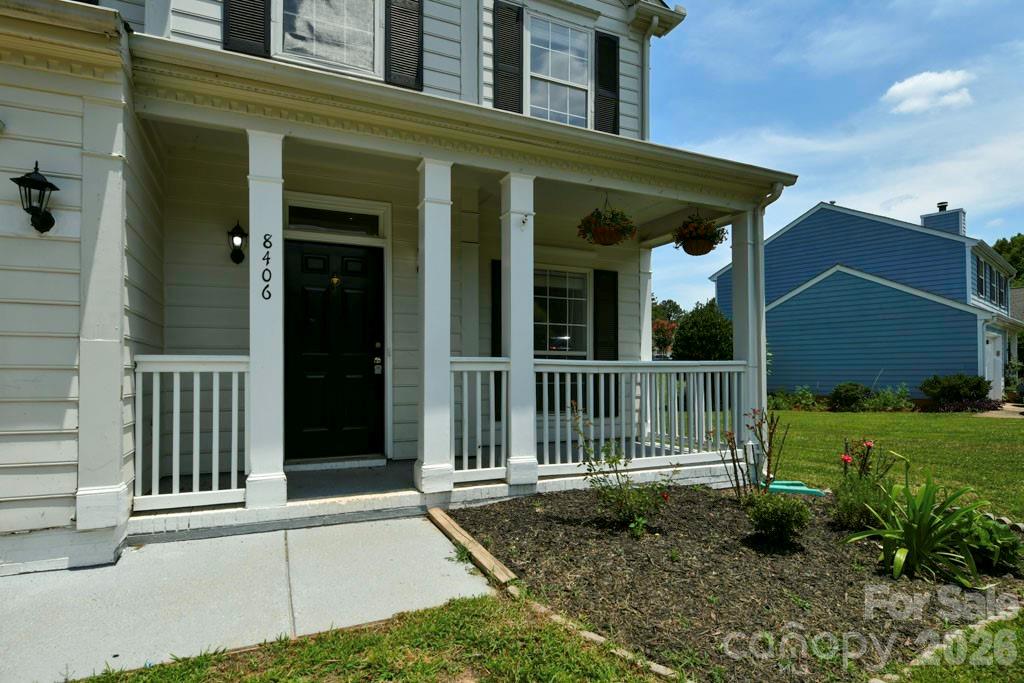 Home for sale at 8406 Bedford Green Lane, Charlotte, NC — photo 3 of 23