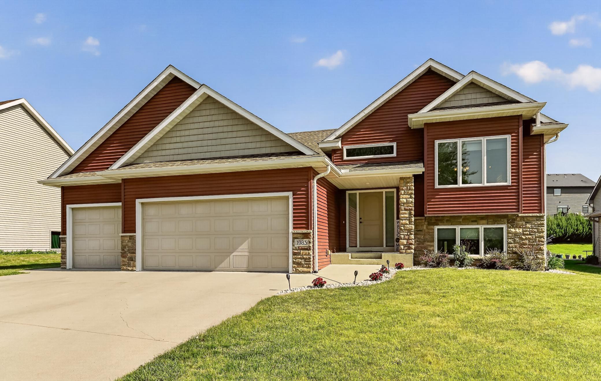 1983 Fieldstone Road SW, Rochester, MN.| MLS# 7082746