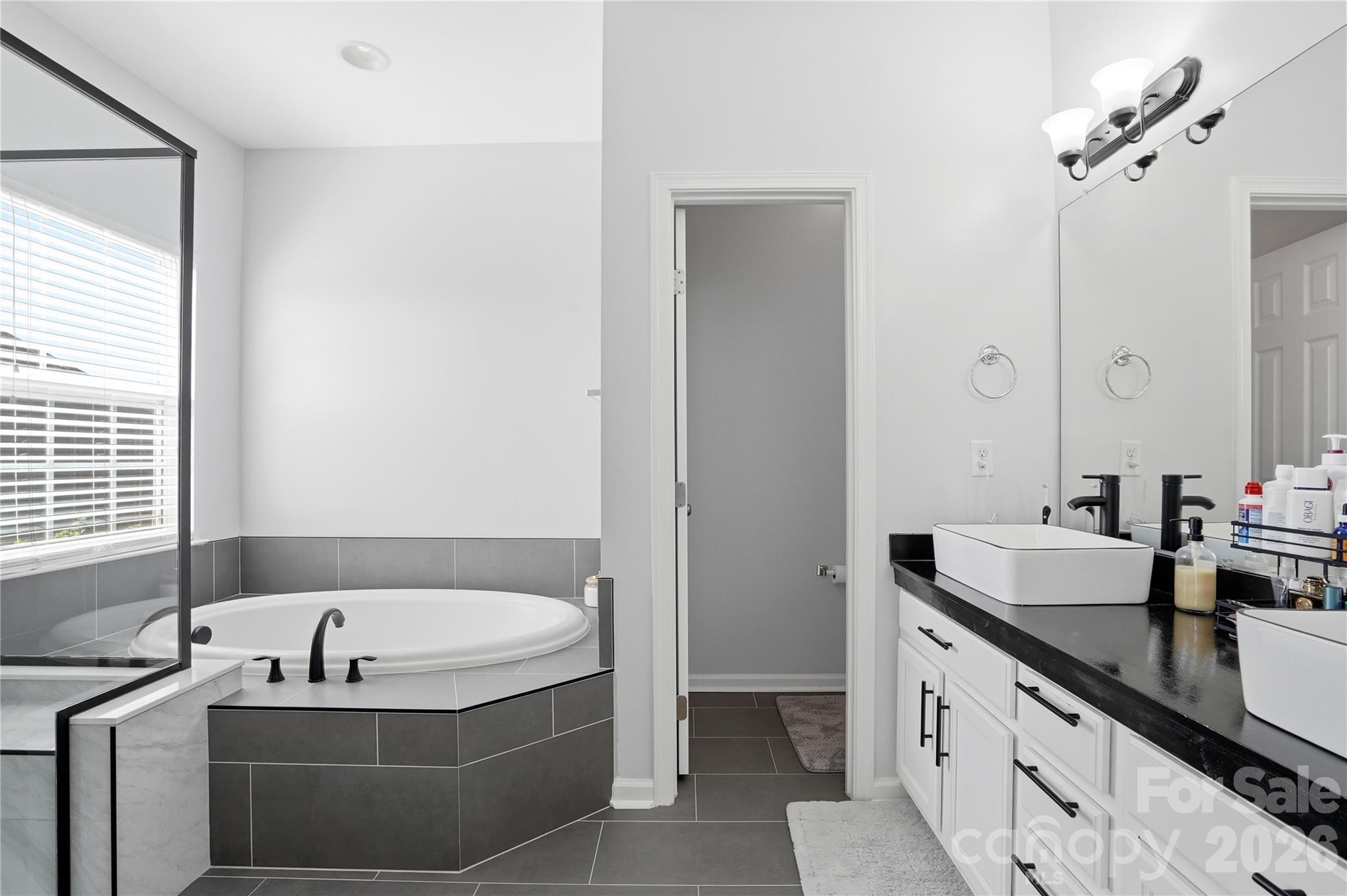 10005 Kings Parade Boulevard, Charlotte, NC - photo 26 of 46