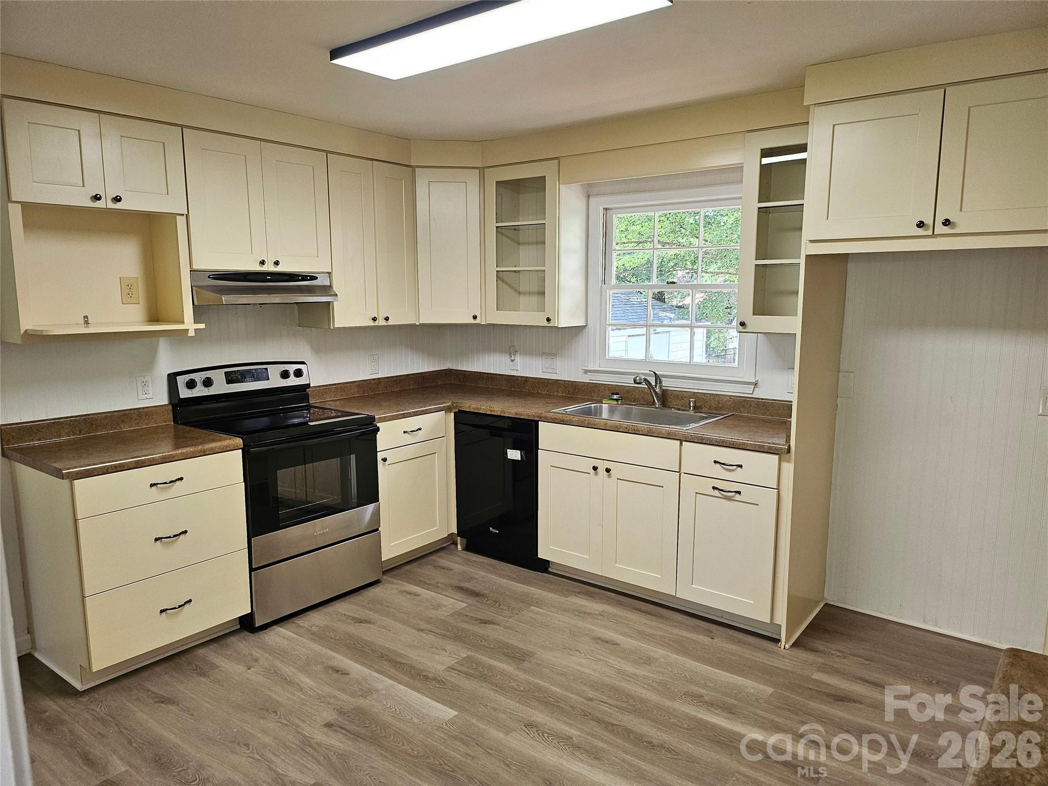 Photo 6 of 1109 Reid Harkey Road, Matthews, NC