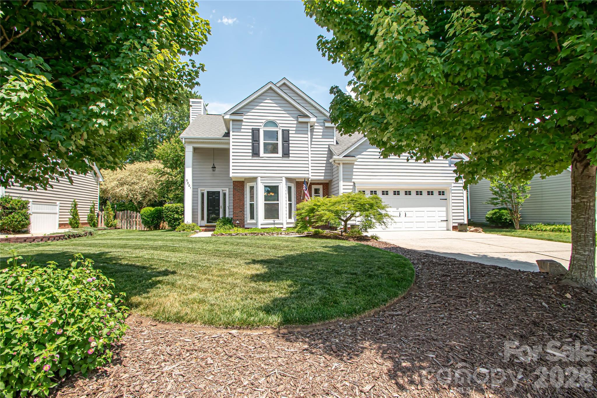 9301 Hanworth Trace Drive, Charlotte, NC - photo 2 of 42