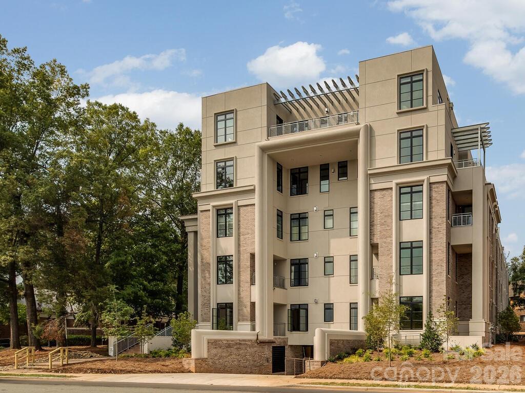 Photo 2 of 1333 Queens RoadD1, Charlotte, NC