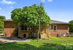 Photo 20 of 7040 Idlewild Road, Charlotte, NC