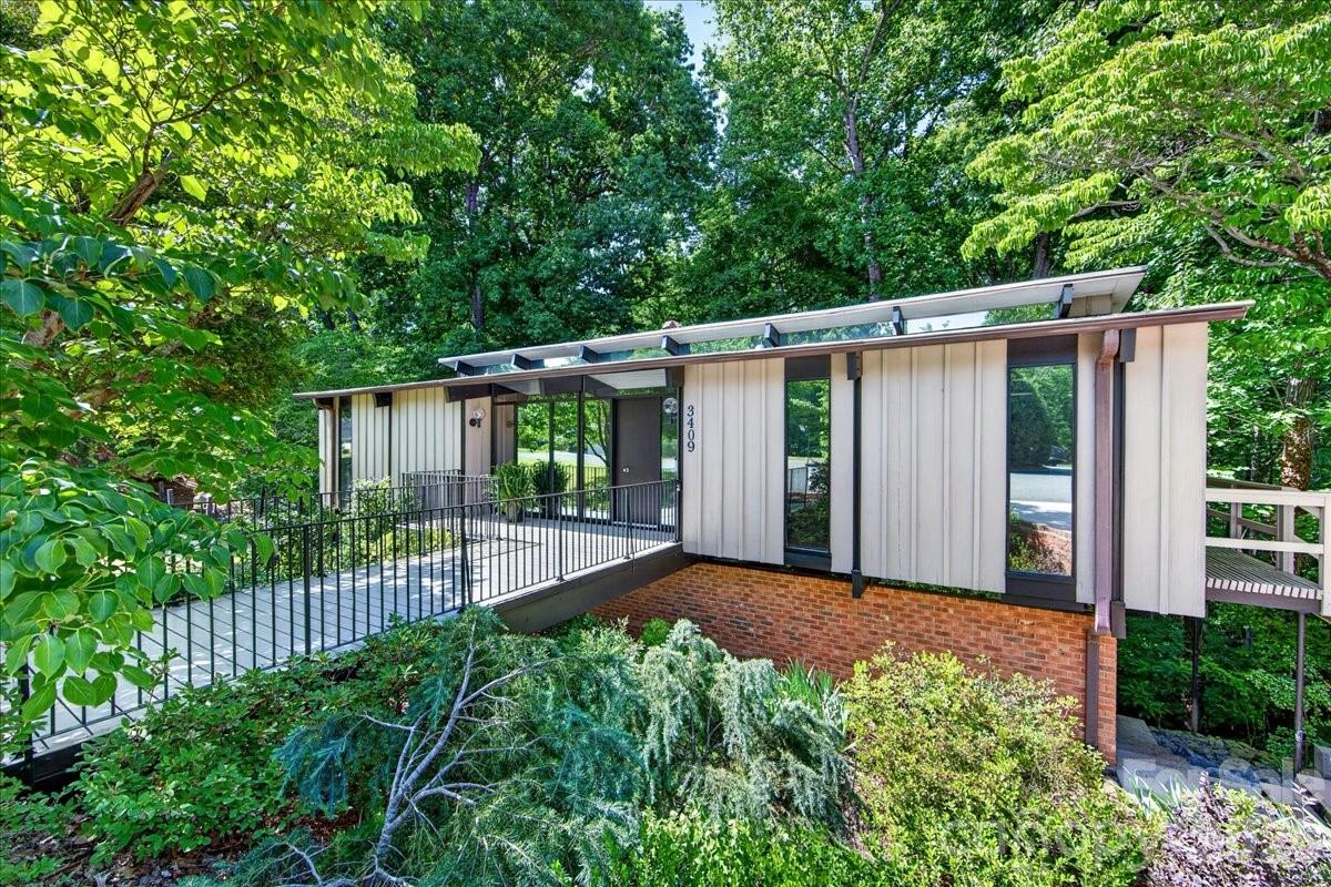 Photo 2 of 3409 Knob Hill Court, Charlotte, NC