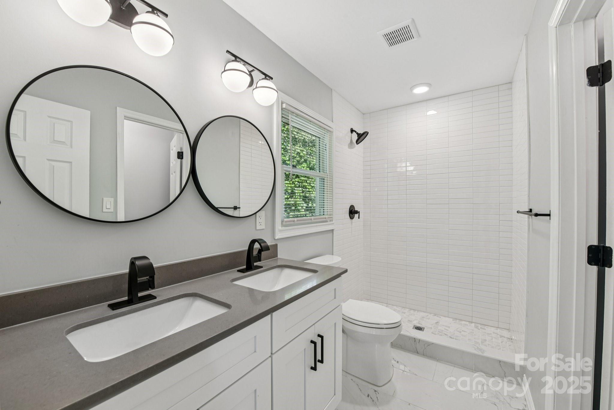 Photo 16 of 3209 Eastwood Drive, Charlotte, NC