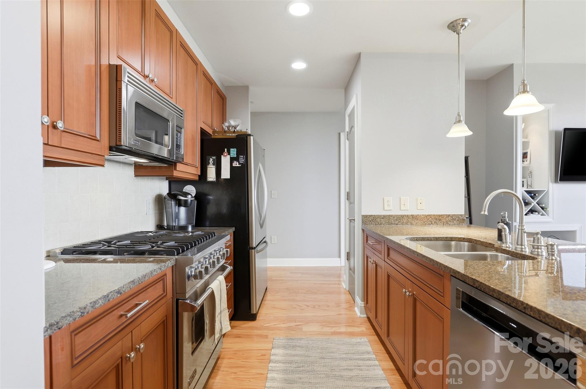 Photo 2 of 701 Royal Court508, Charlotte, NC
