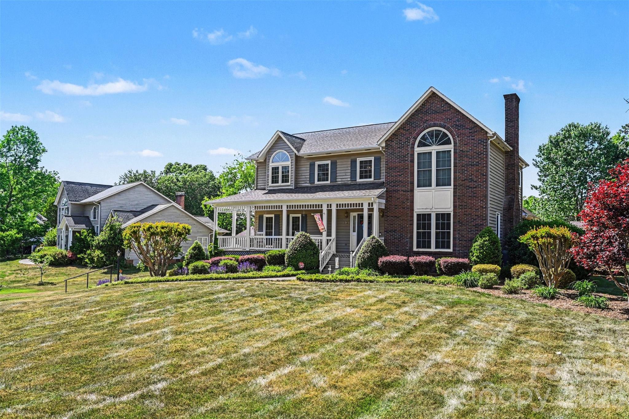 4051 Pinecrest Drive NE, Hickory, NC - photo 3 of 42