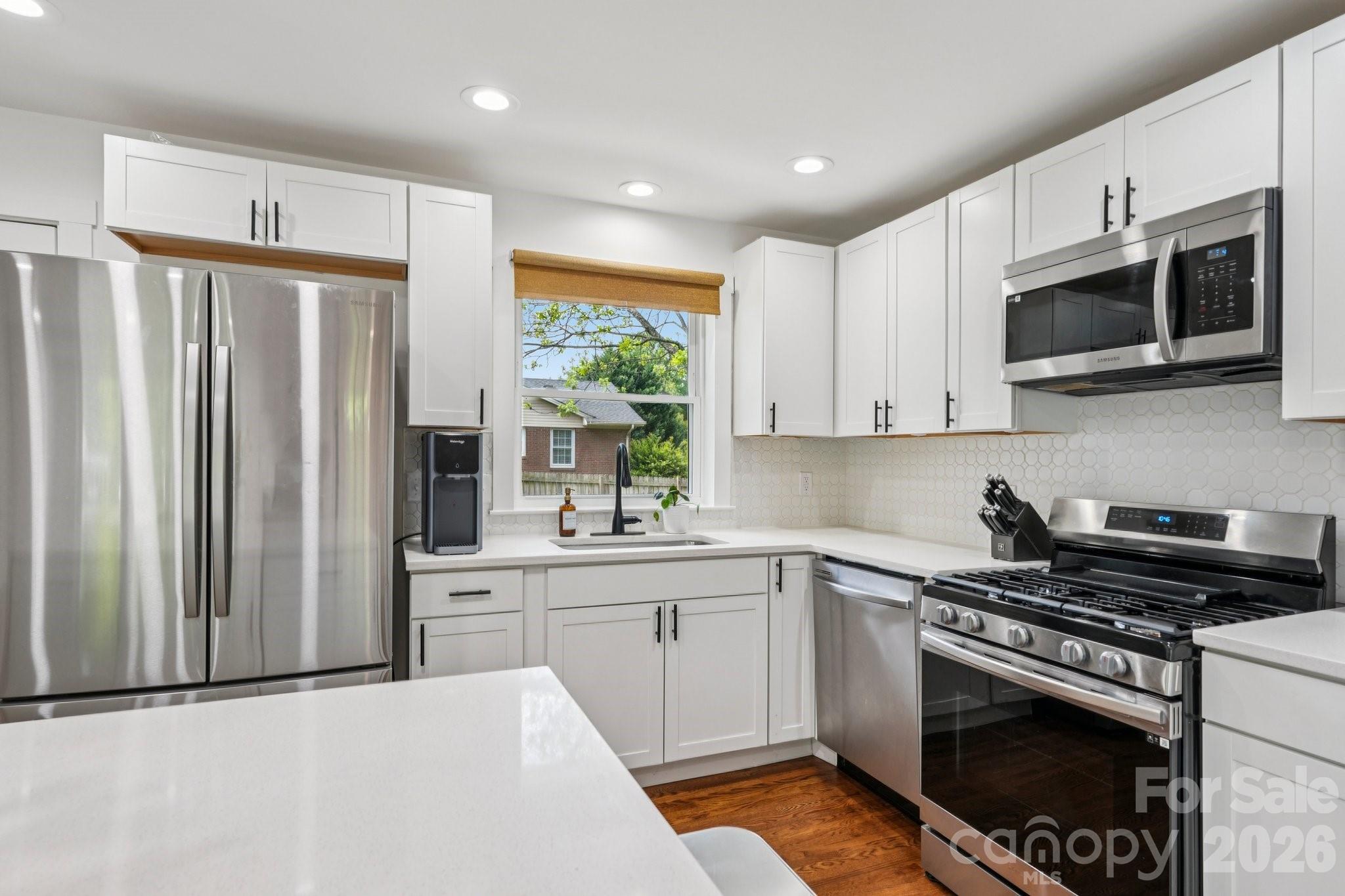 Photo 4 of 5300 Cheval Place, Charlotte, NC