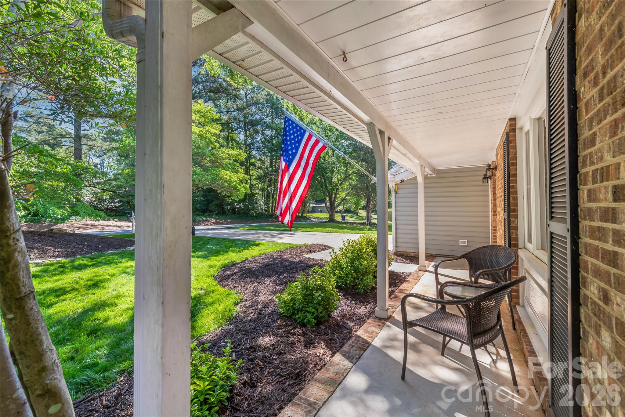 Photo 4 of 425 Regency Drive, Charlotte, NC