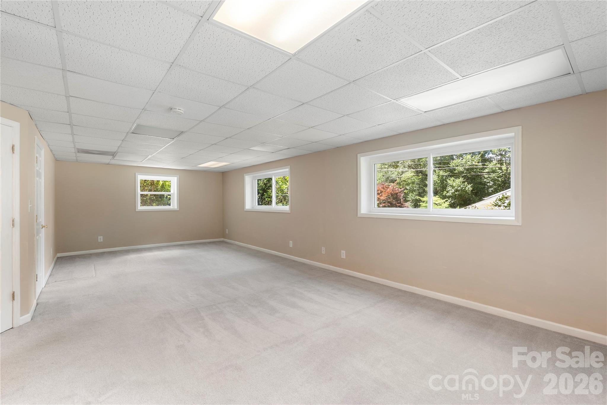 Home for sale at 221 Kingsway Circle, Charlotte, NC — photo 35 of 48