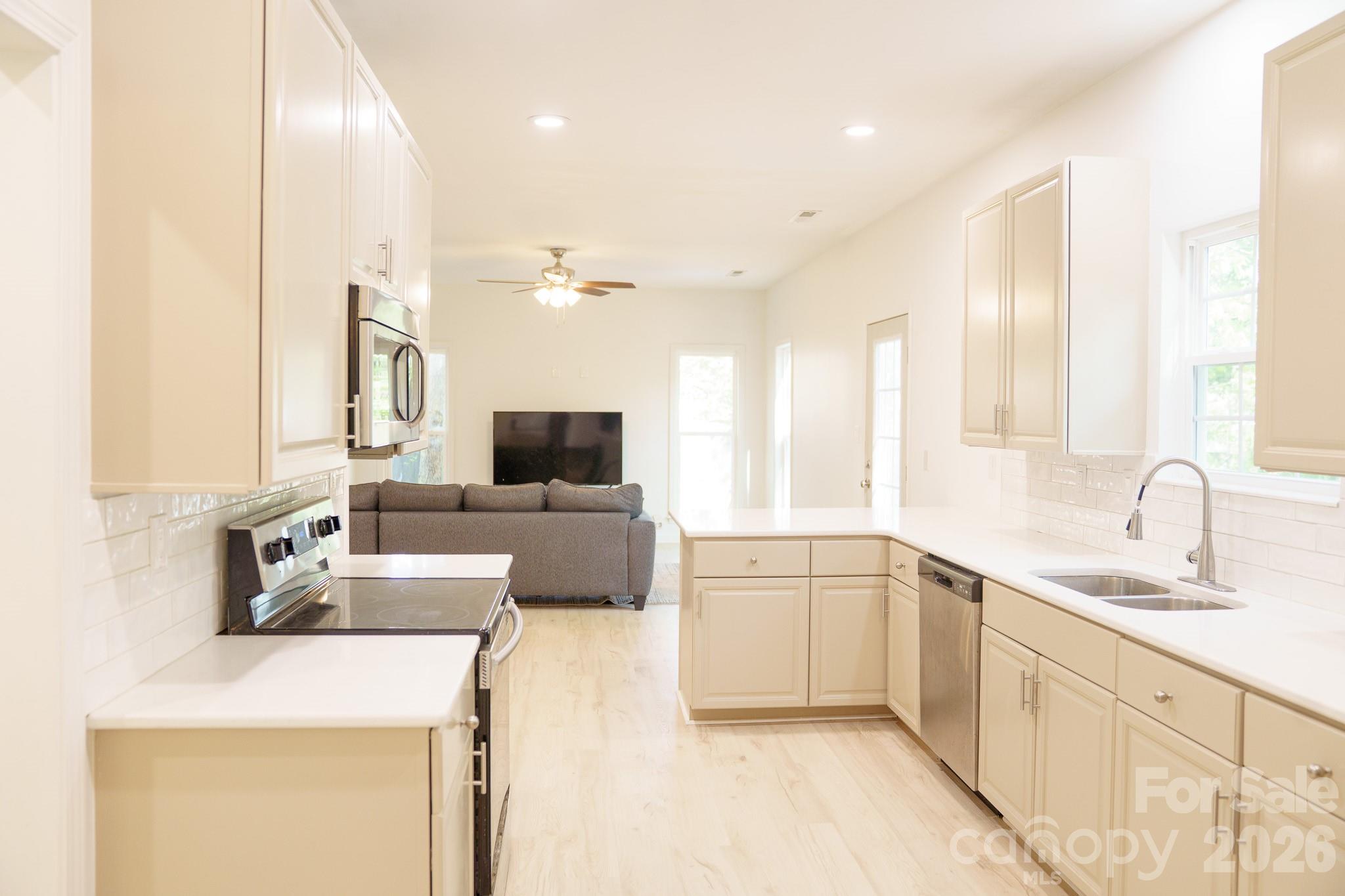 Photo 13 of 12224 Sutters Hill Court5, Charlotte, NC