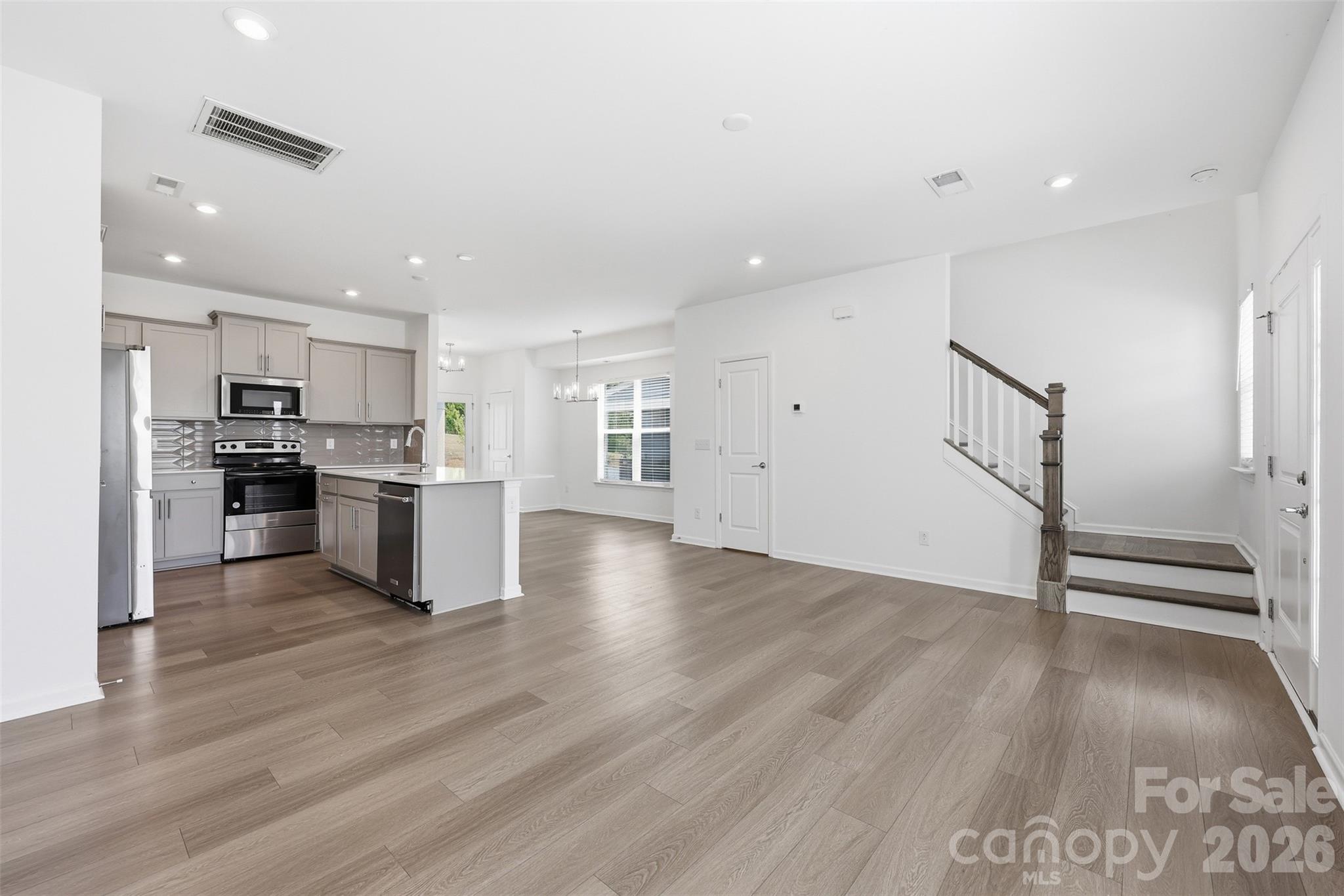 Photo 4 of 16401 Leading Street, Charlotte, NC