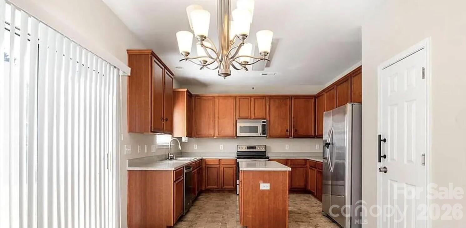 Photo 9 of 1212 Oakdale Commons Court, Charlotte, NC