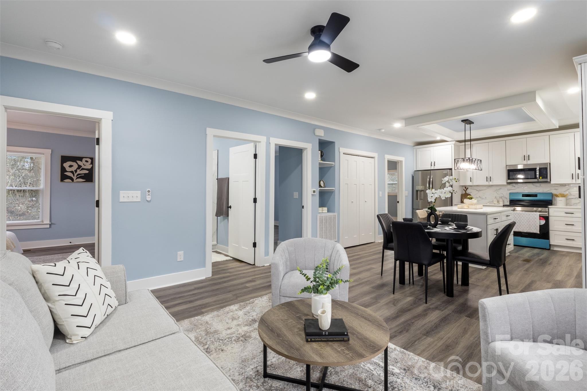 305 E Henry Street, Belmont, NC - photo 5 of 28