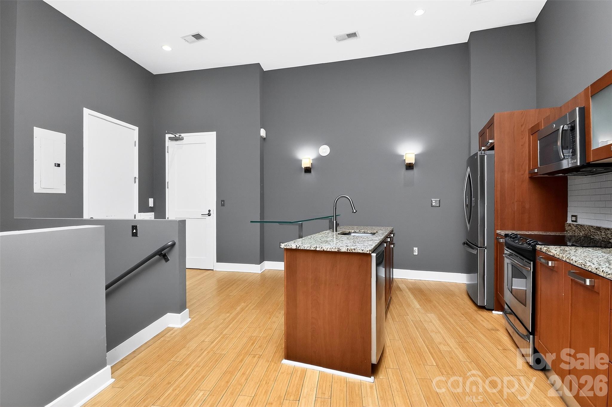 Photo 18 of 1133 Metropolitan Avenue615, Charlotte, NC