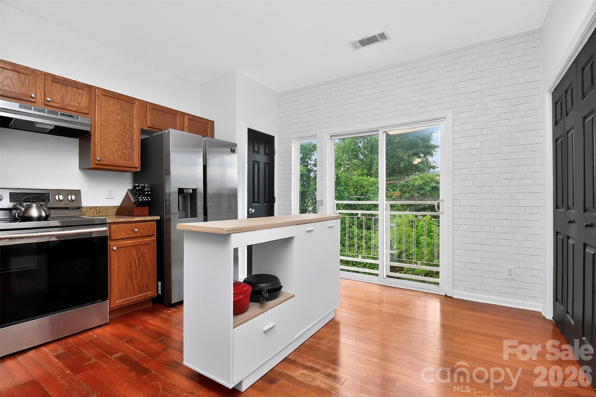 Photo 7 of 3909 Picasso Court, Charlotte, NC