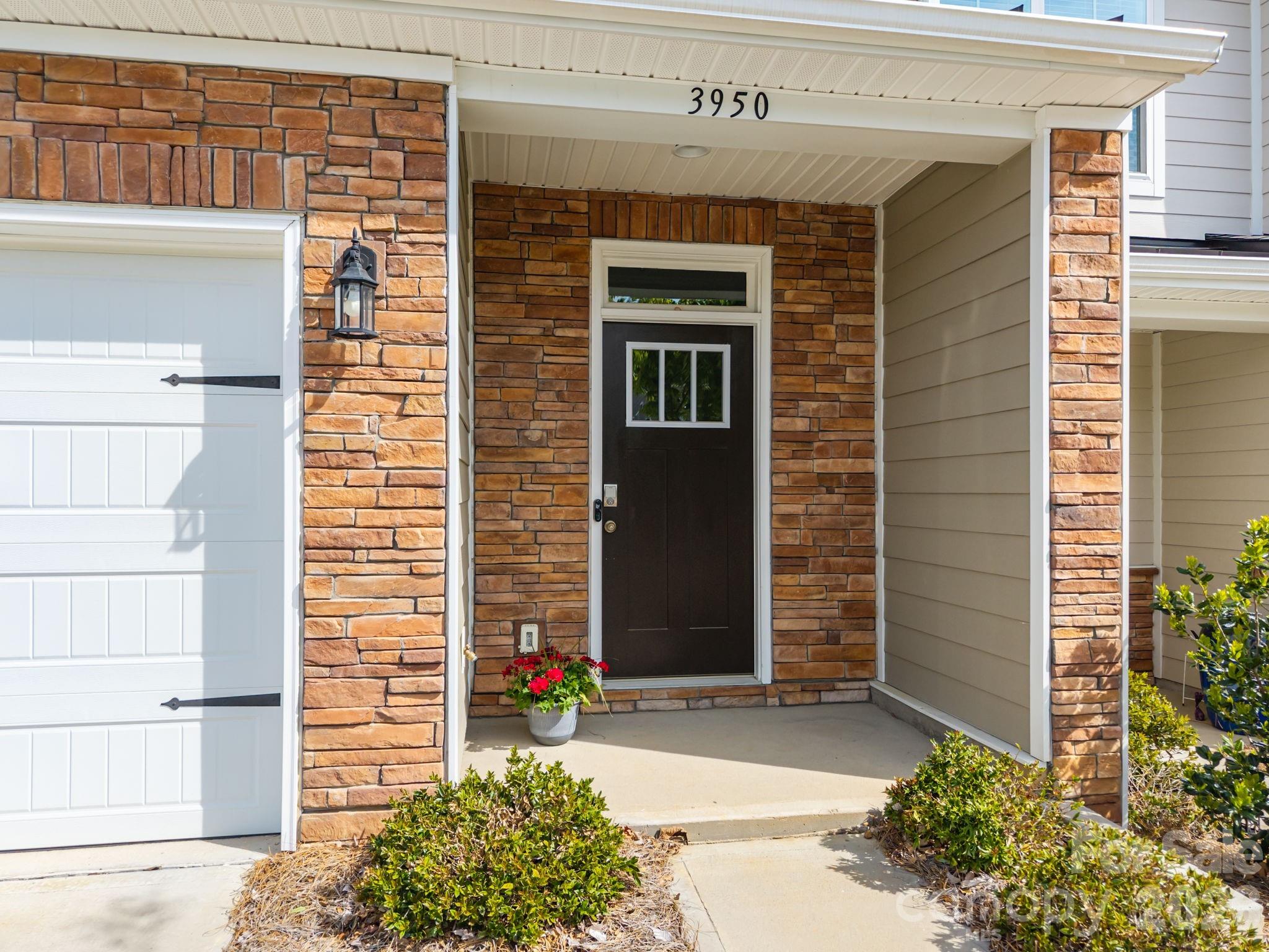3950 Rothwood Lane, Harrisburg, NC - photo 2 of 45