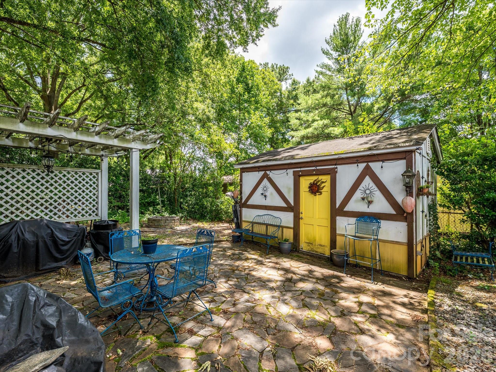 Photo 35 of 1300 Bevis Drive, Charlotte, NC
