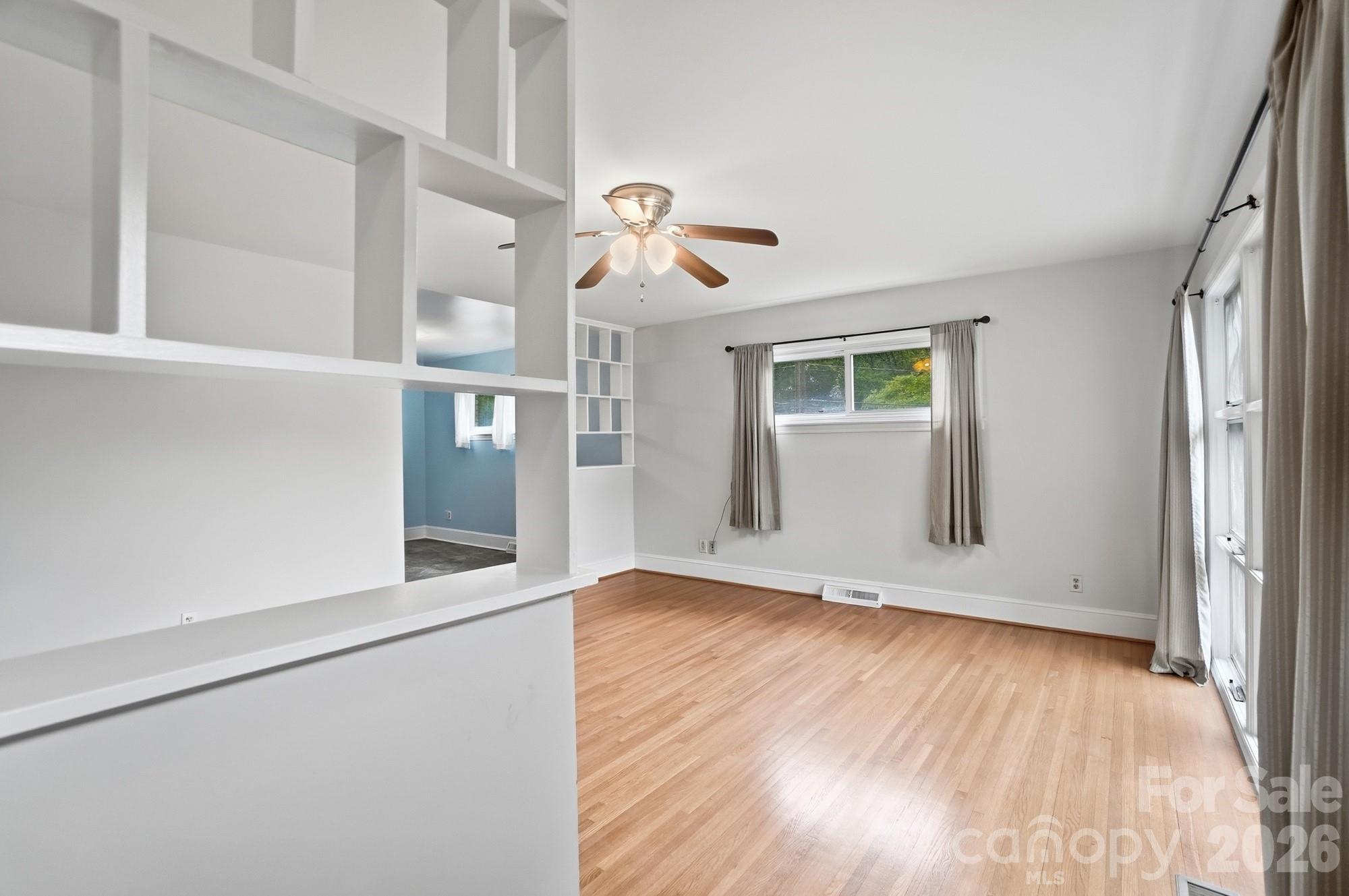 6239 Netherwood Drive, Charlotte, NC - photo 6 of 45