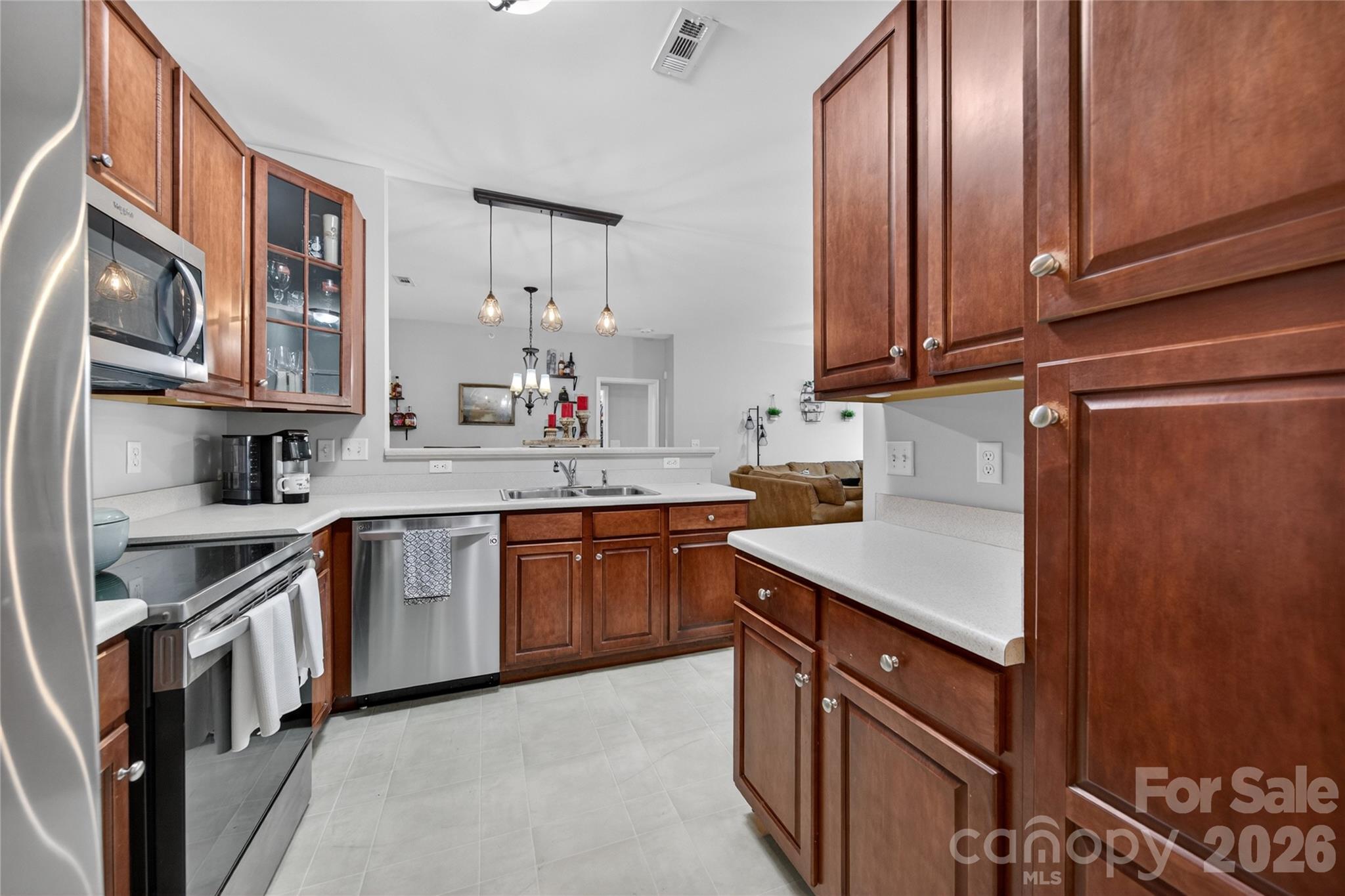 Photo 12 of 11921 Ridgeway Park Drive, Charlotte, NC