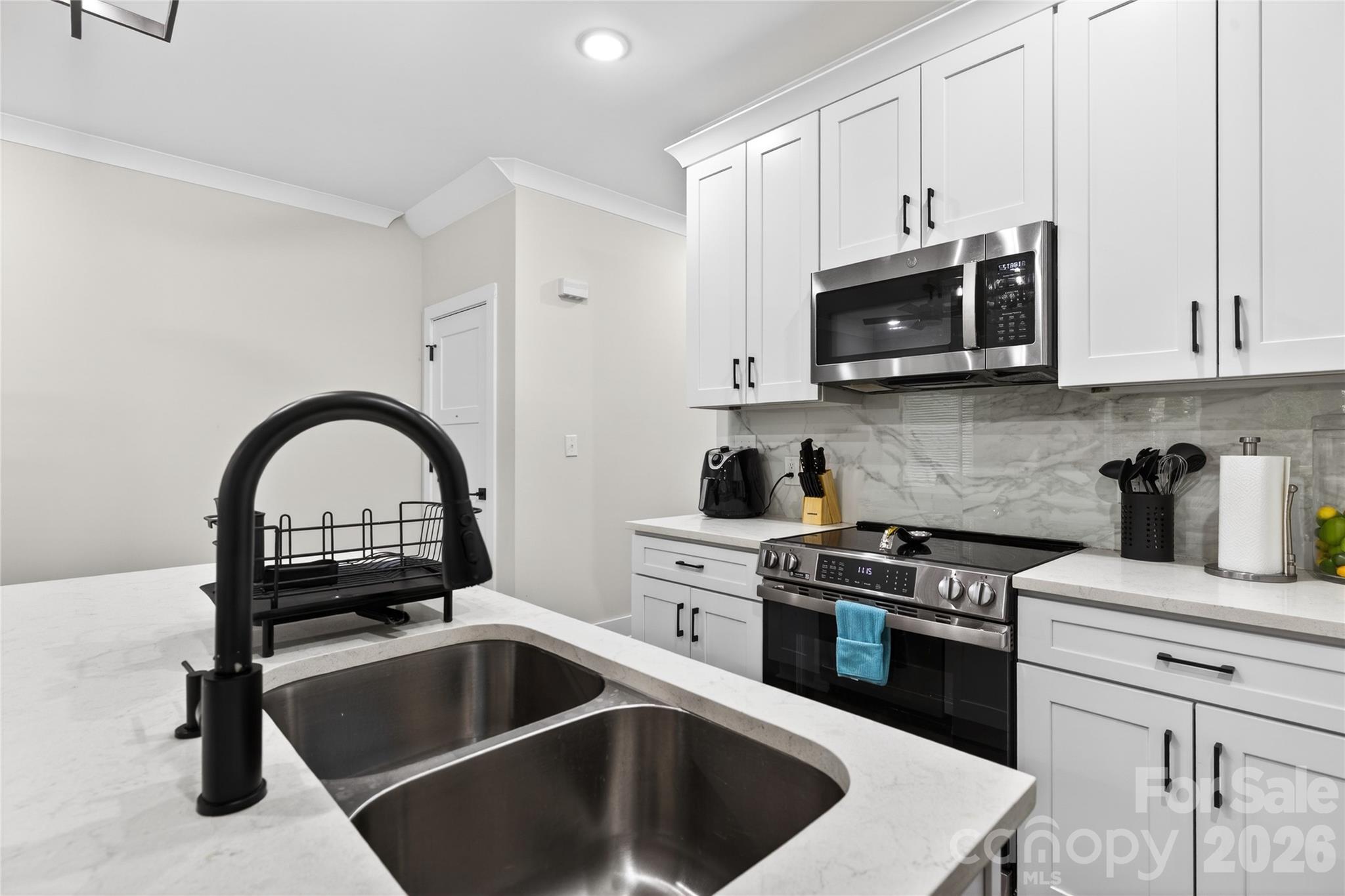 Photo 11 of 1933 St Mark Street, Charlotte, NC