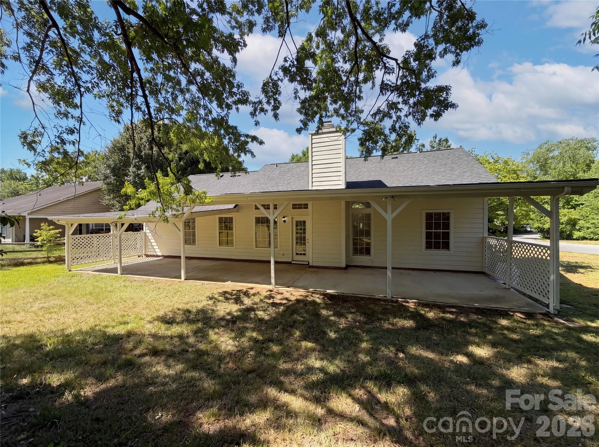 Photo 2 of 10530 Southern Oak Court, Charlotte, NC