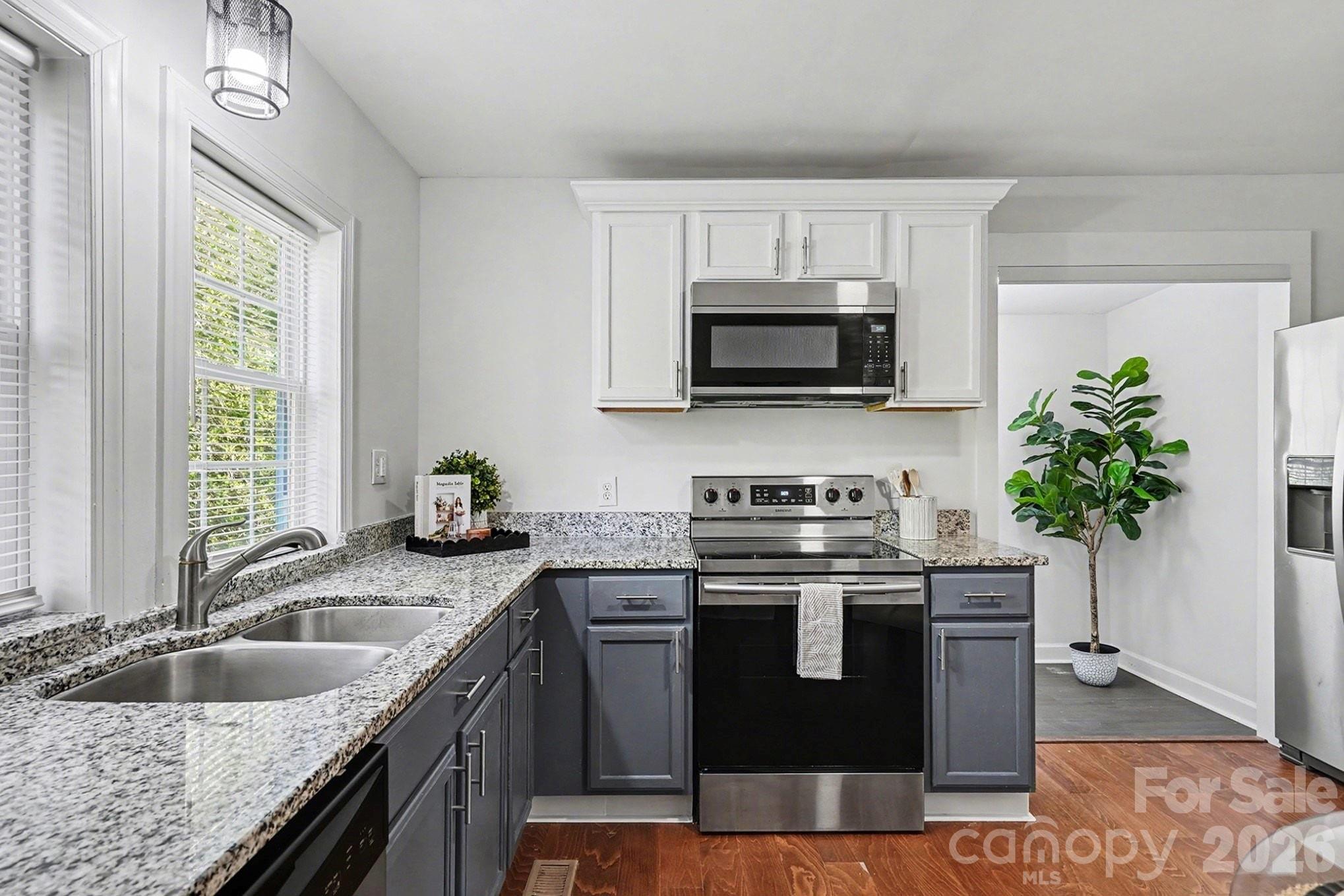 28 2nd Street, Cramerton, NC - photo 13 of 35