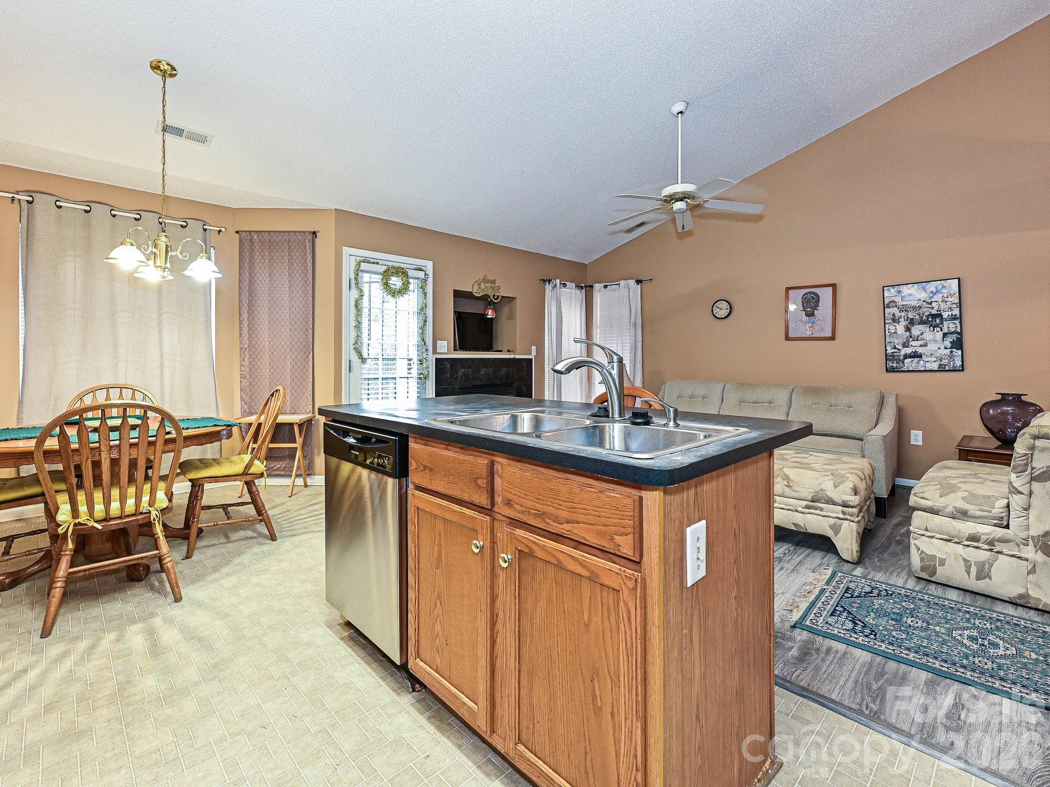 Photo 17 of 11726 Black Maple Avenue, Charlotte, NC