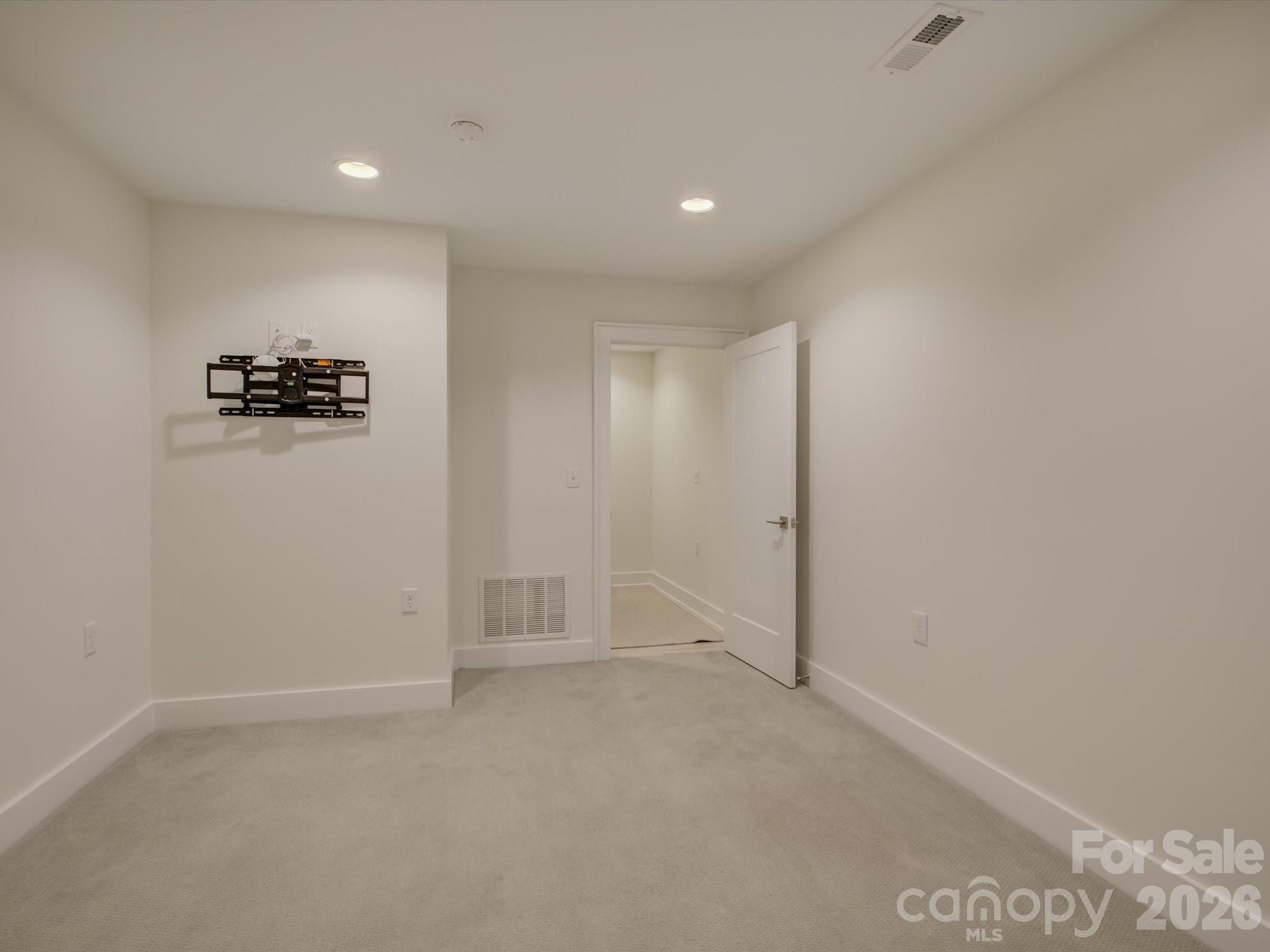 Photo 37 of 335 E Tremont Avenue, Charlotte, NC