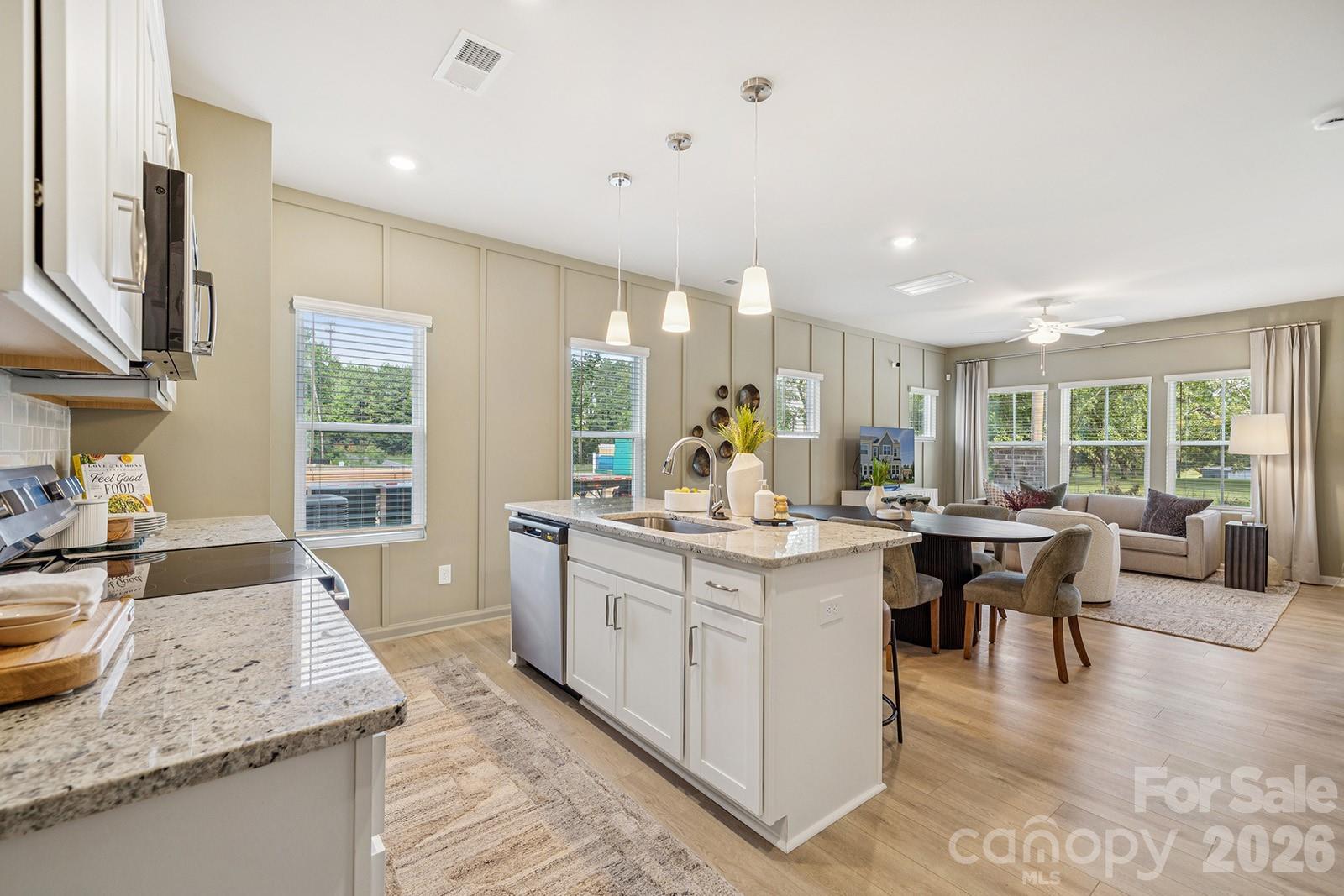 Photo 12 of 4636 Lakeview Road, Charlotte, NC