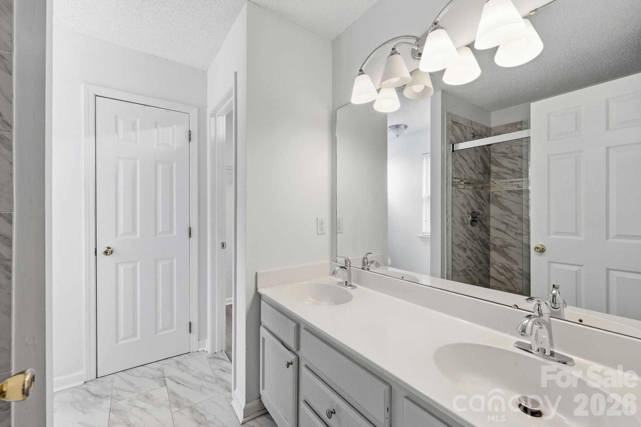 Home for sale at 5423 Starflower Drive, Charlotte, NC — photo 19 of 46