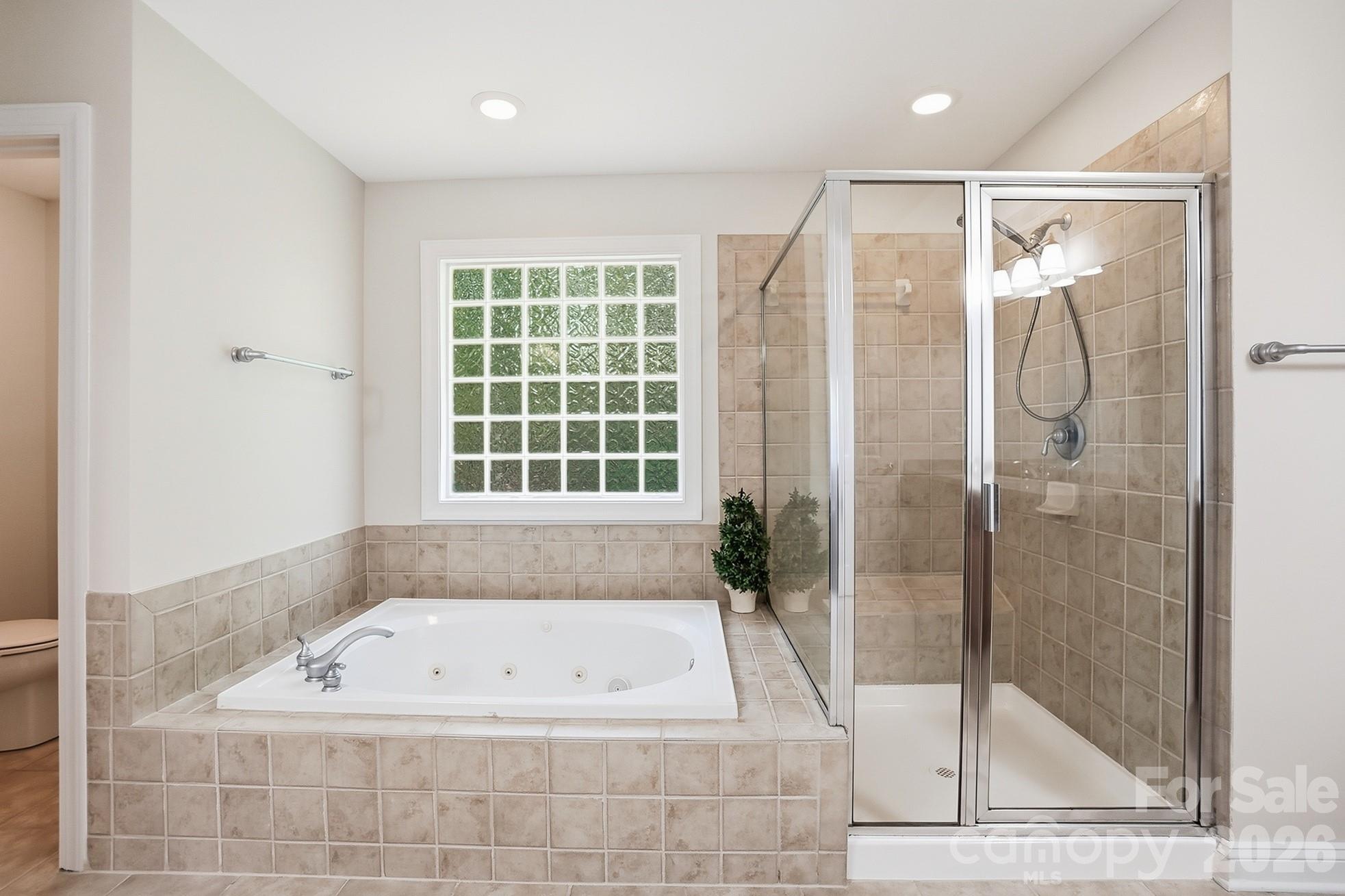 807 Crown Vista Court, Wesley Chapel, NC - photo 24 of 44