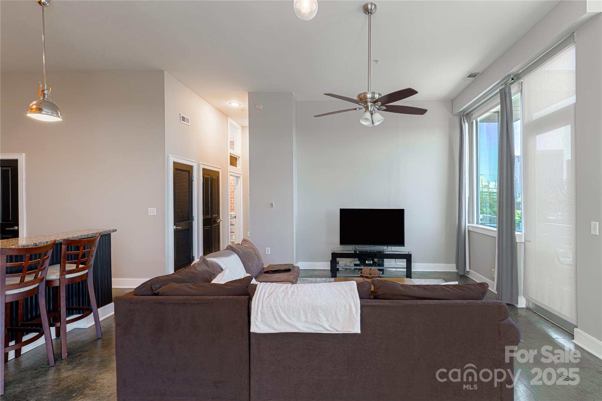 Photo 5 of 710 W Trade Street701, Charlotte, NC