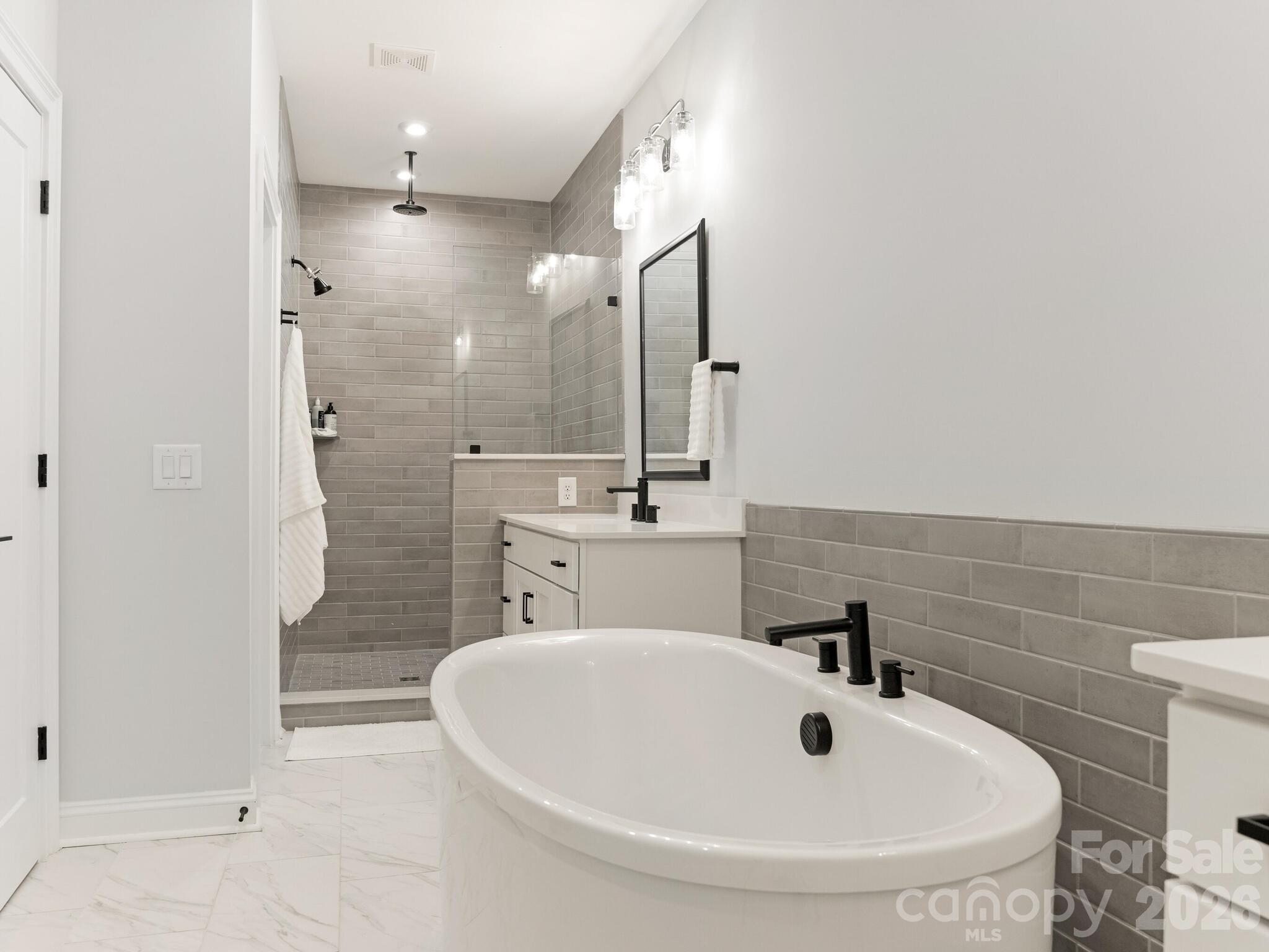 2555 Deacon Avenue, Charlotte, NC - photo 21 of 36