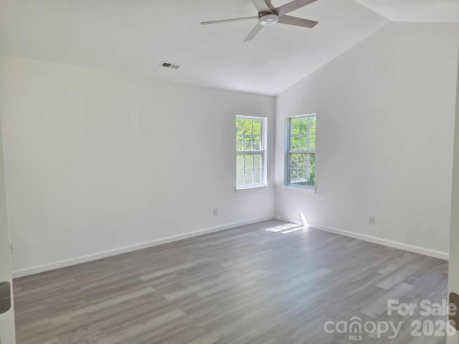 Photo 27 of 10317 Stoneykirk Lane, Charlotte, NC