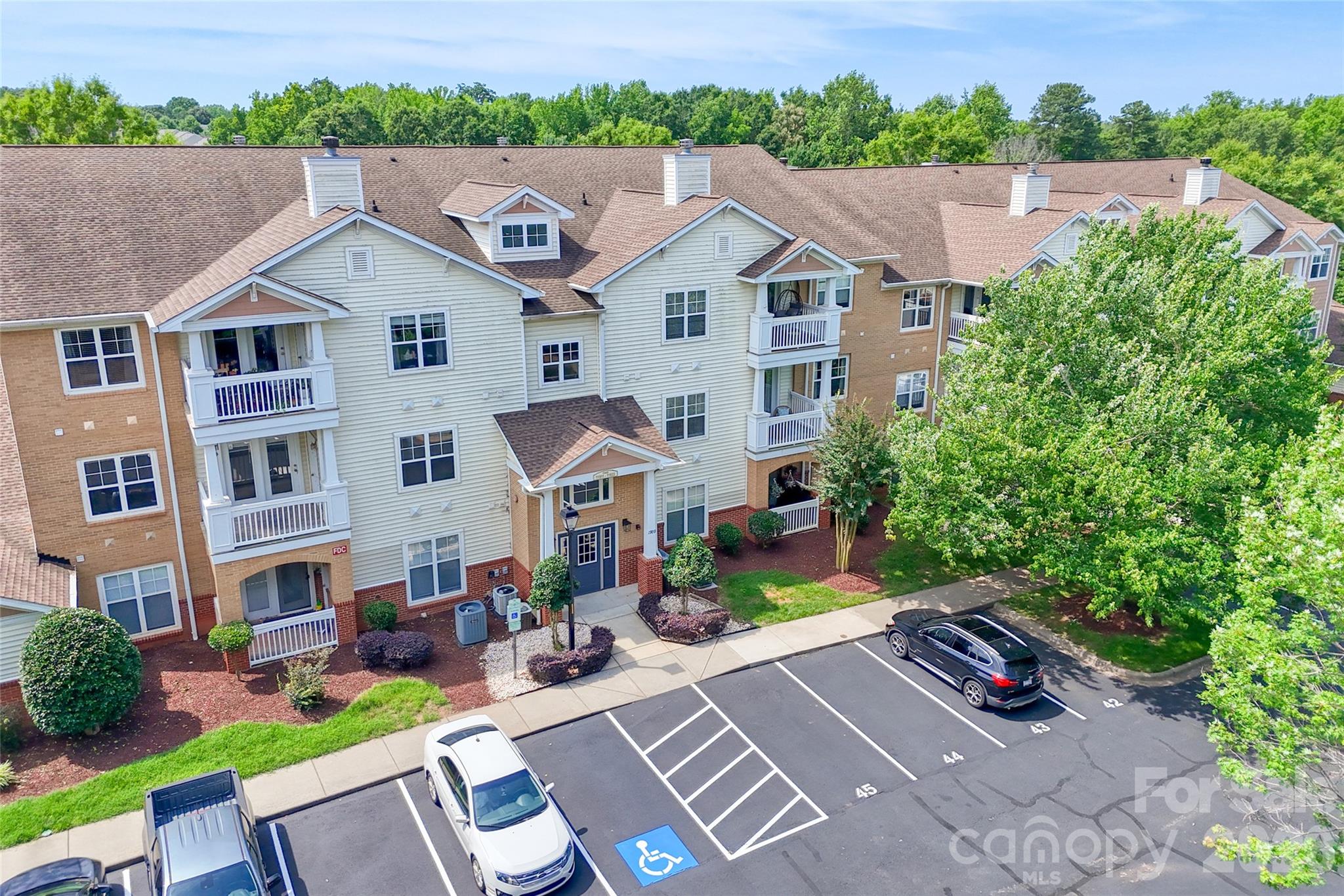 Photo 22 of 11915 Ridgeway Park Drive, Charlotte, NC