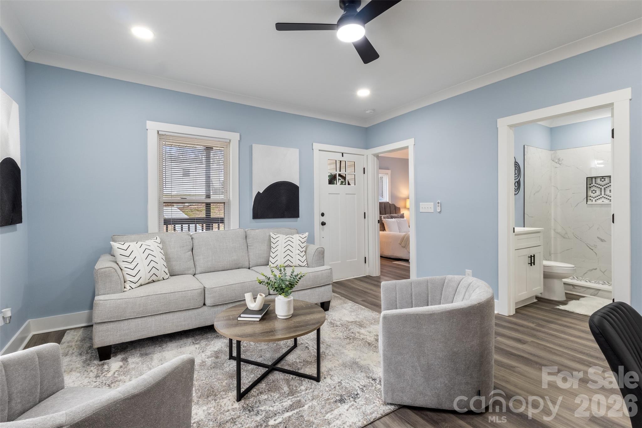 305 E Henry Street, Belmont, NC - photo 6 of 28
