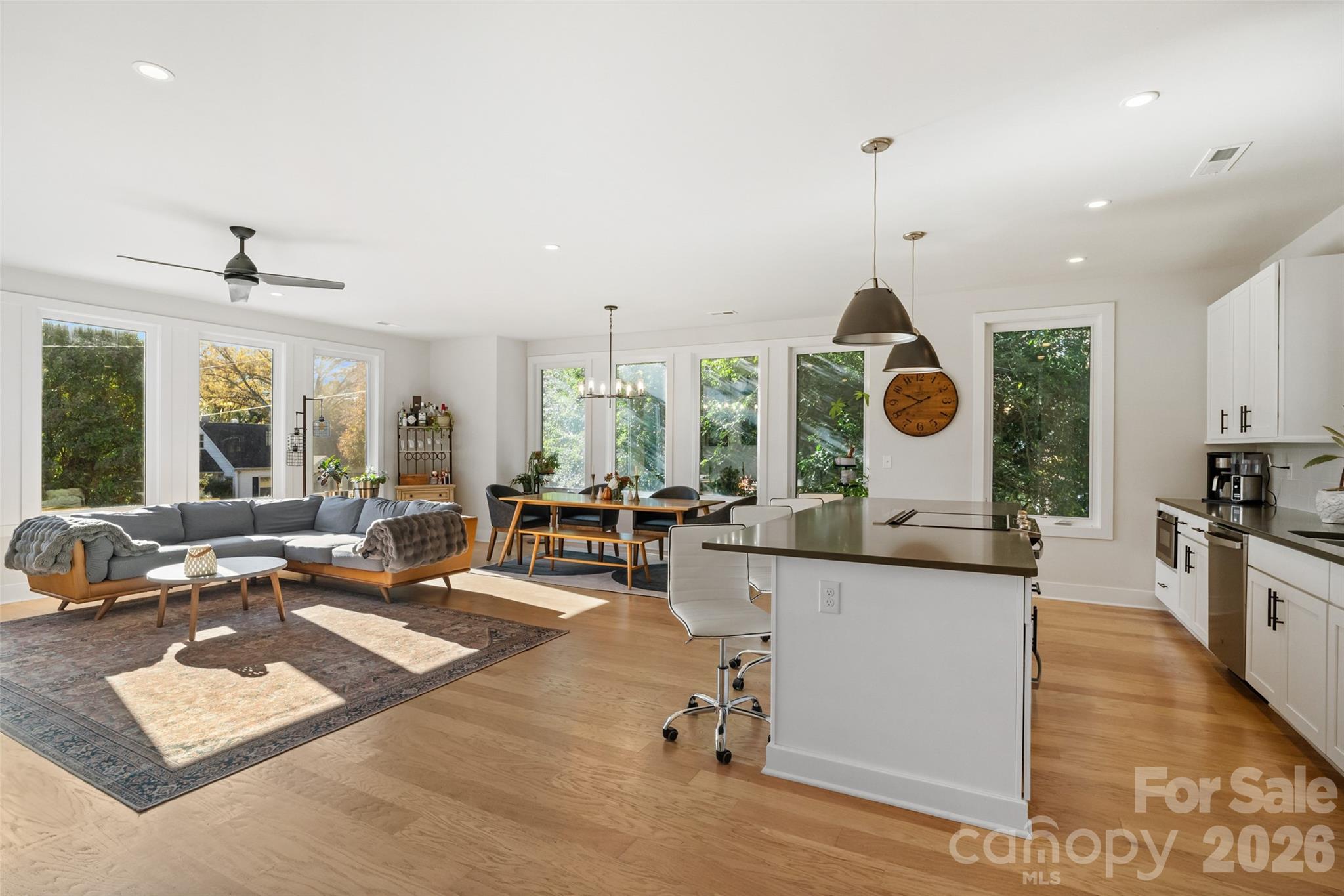 Photo 4 of 1549 Pinecrest Avenue, Charlotte, NC