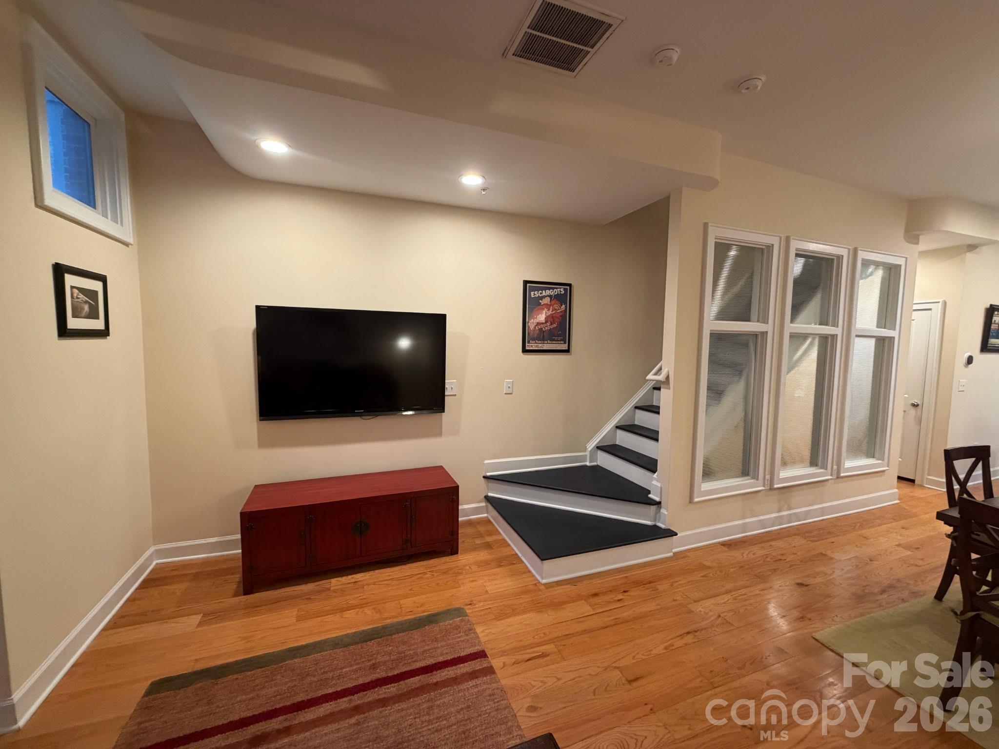 Photo 7 of 638 E 10th Street, Charlotte, NC
