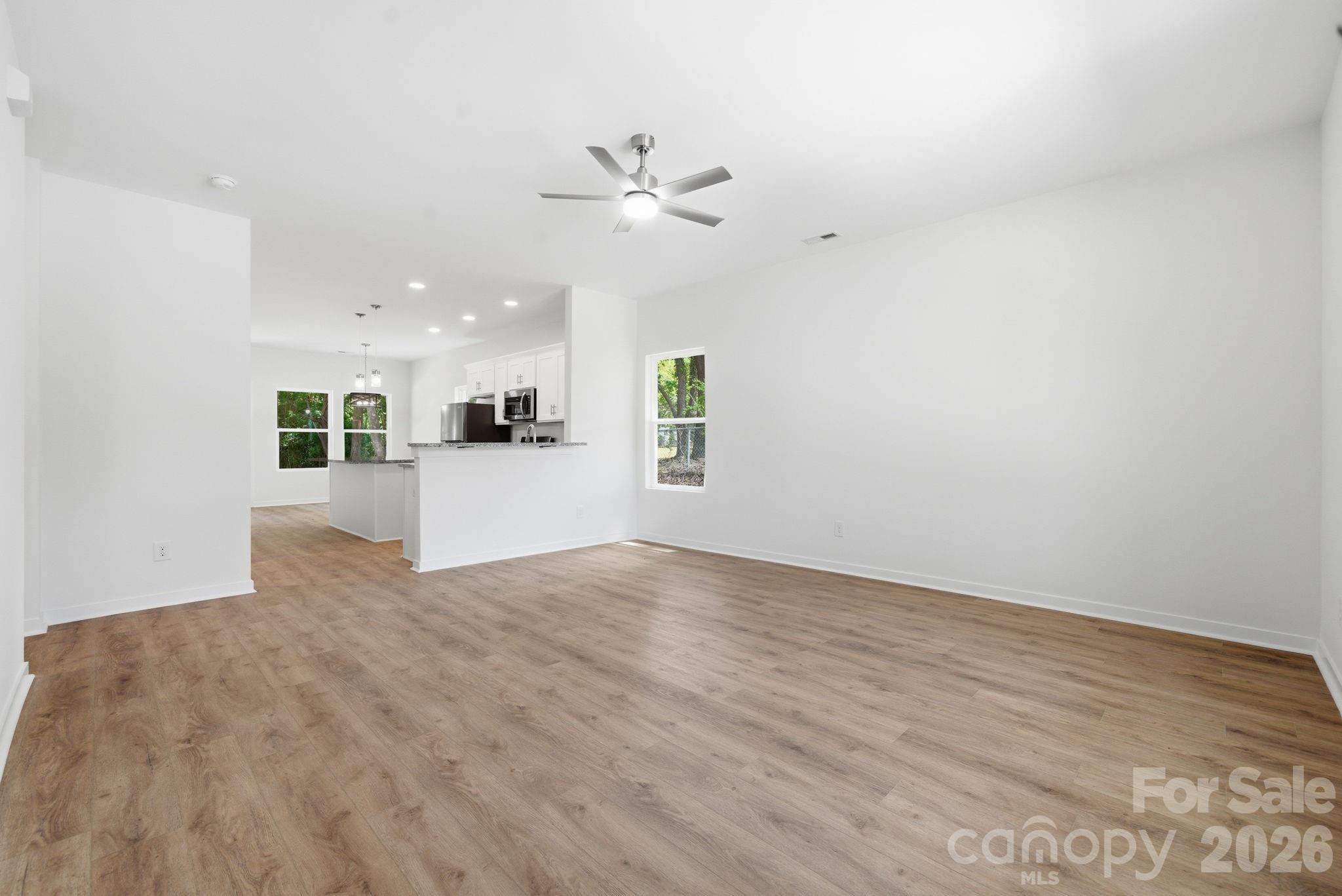 Photo 4 of 1150 Sloop Avenue, Kannapolis, NC