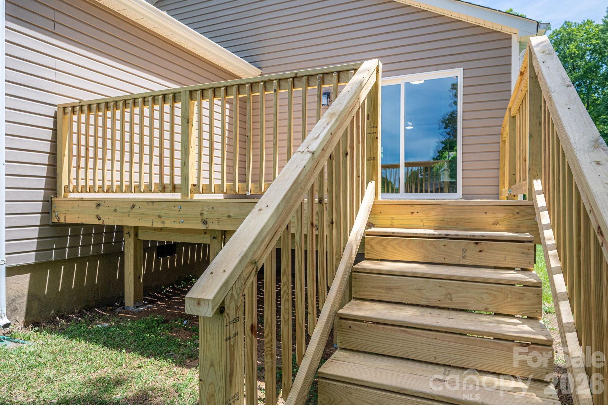Photo 7 of 3119 Mintleaf Drive, Charlotte, NC