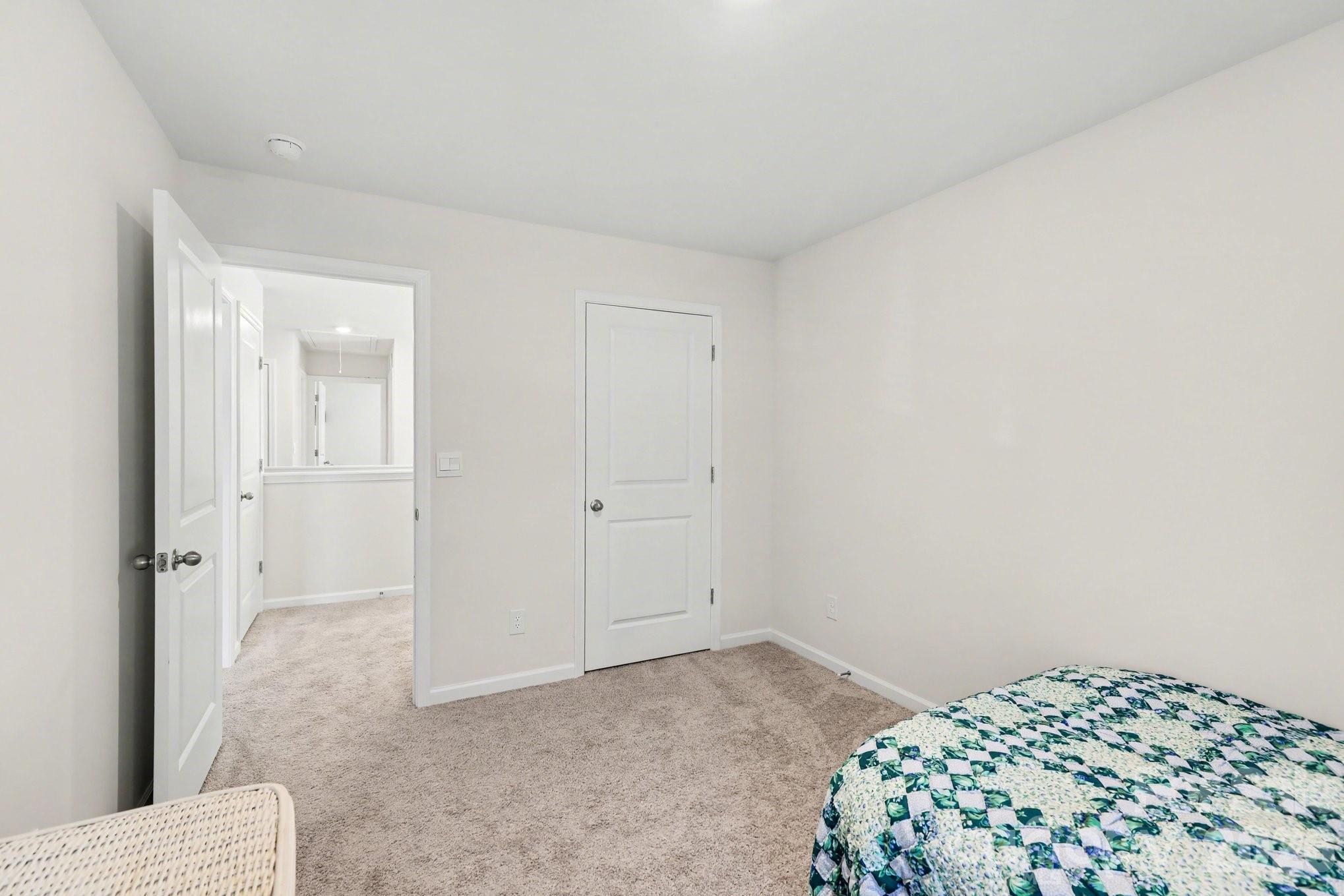 Photo 16 of 8133 Clairwood Drive, Charlotte, NC