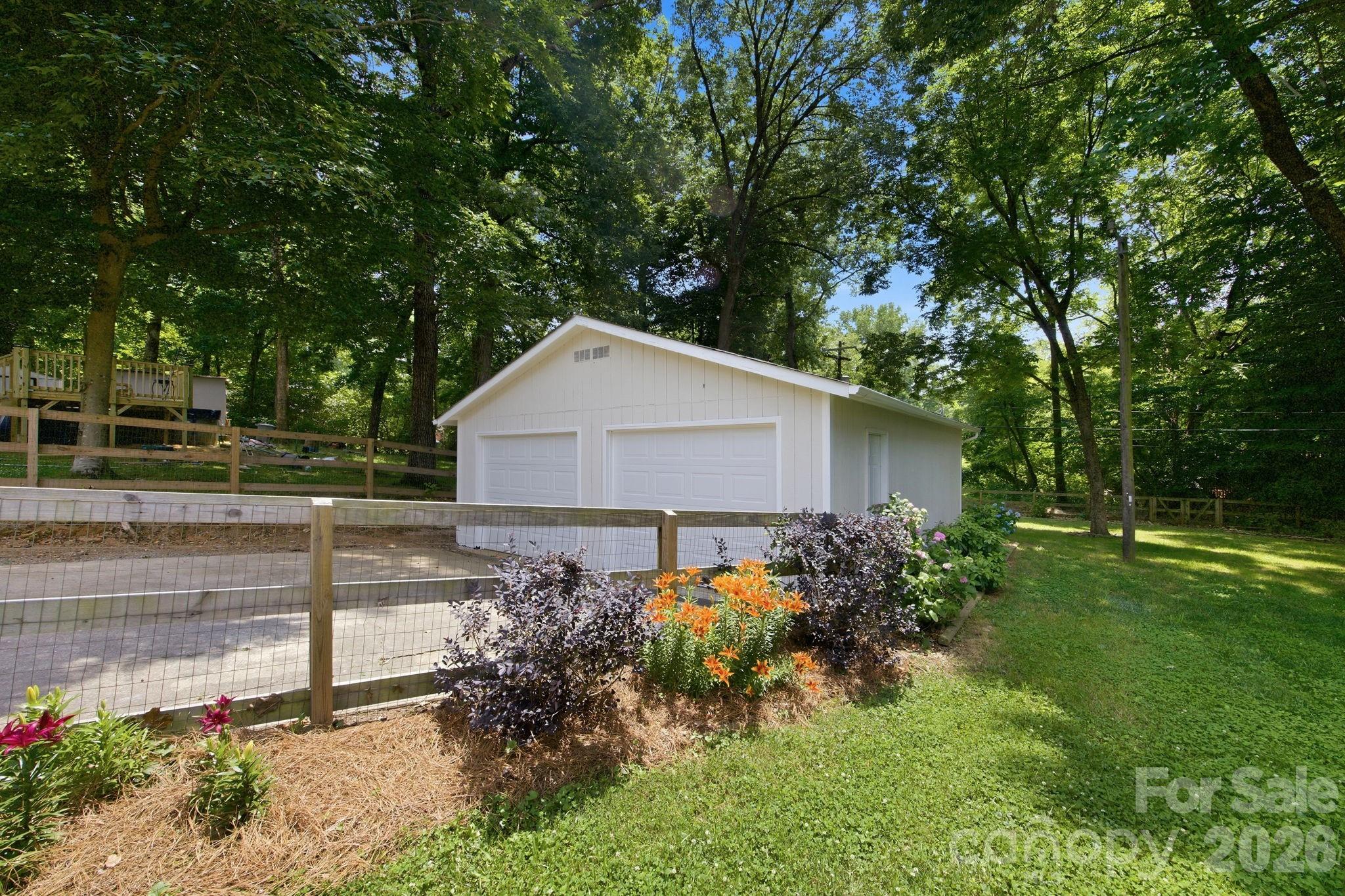 6727 Glenmoor Drive, Charlotte, NC - photo 29 of 32