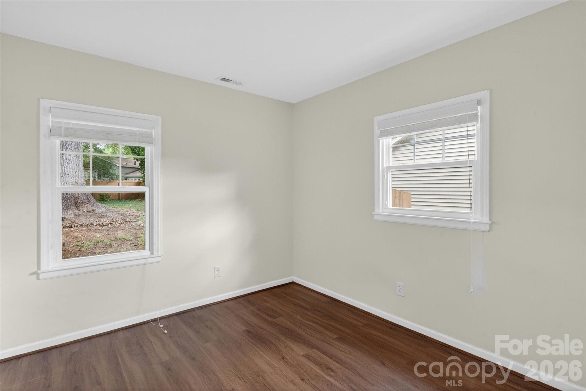 6912 Woodstock Drive, Charlotte, NC - photo 23 of 31