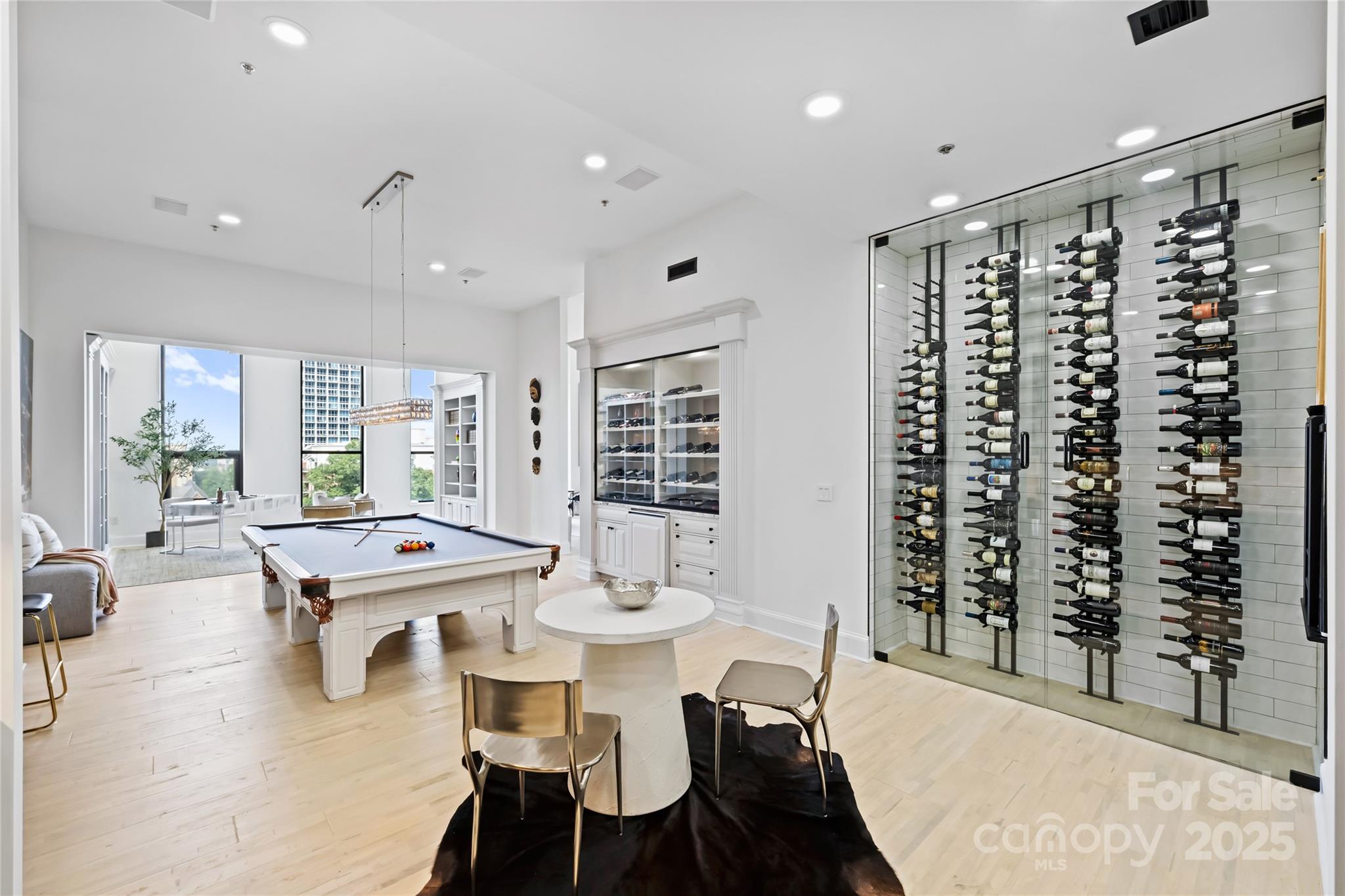 Photo 14 of 127 N Tryon Street615, Charlotte, NC