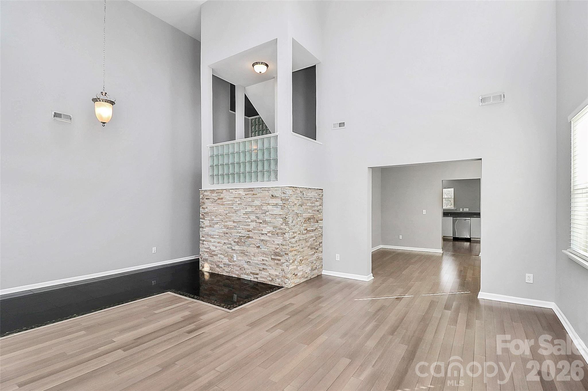 Photo 4 of 10722 Camden Meadow Drive, Charlotte, NC
