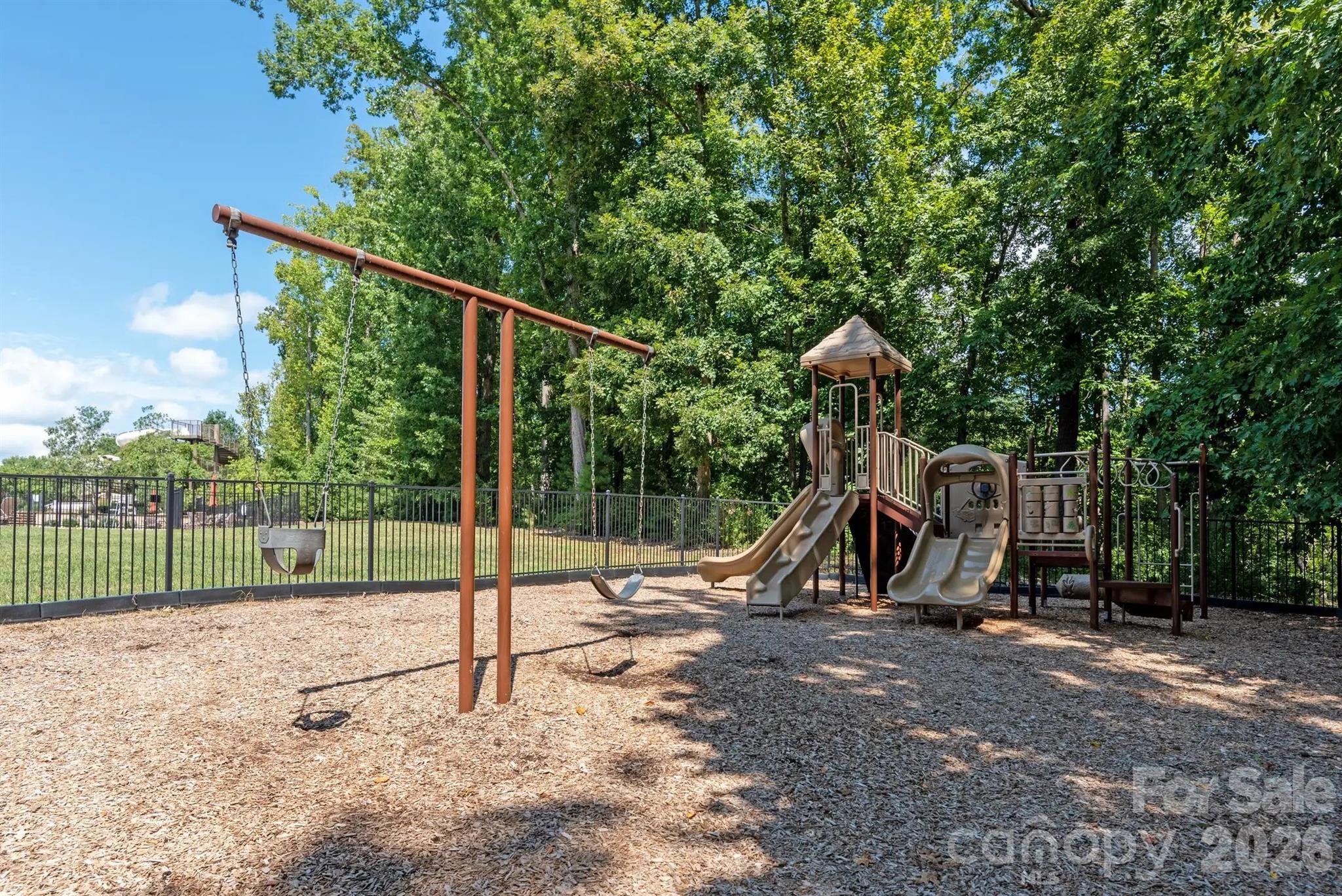 Home for sale at 4308 Duplin Drive, Charlotte, NC — photo 45 of 48